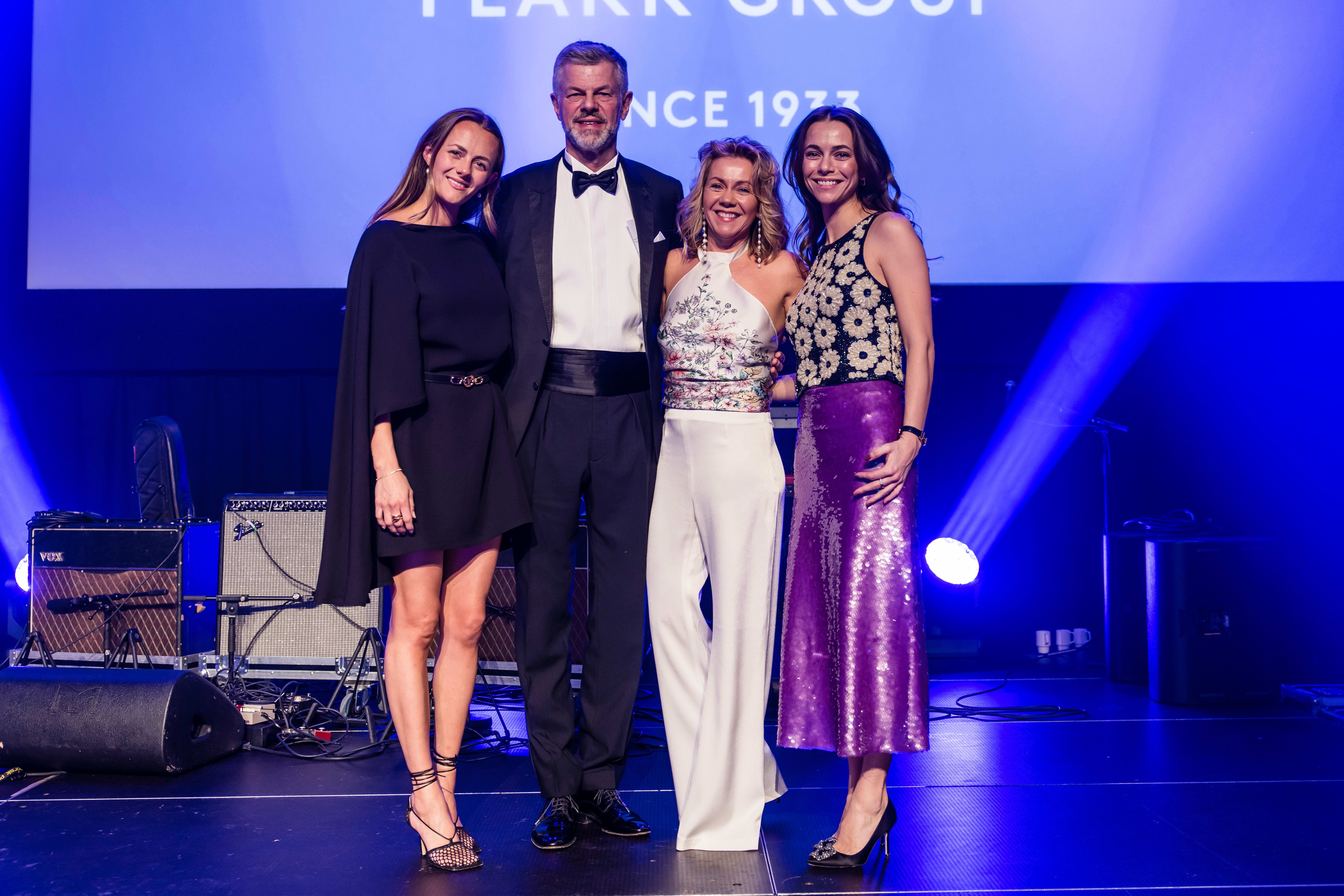 Flakk Gruppen 90 år og eventyret fortsetter - aesby.no