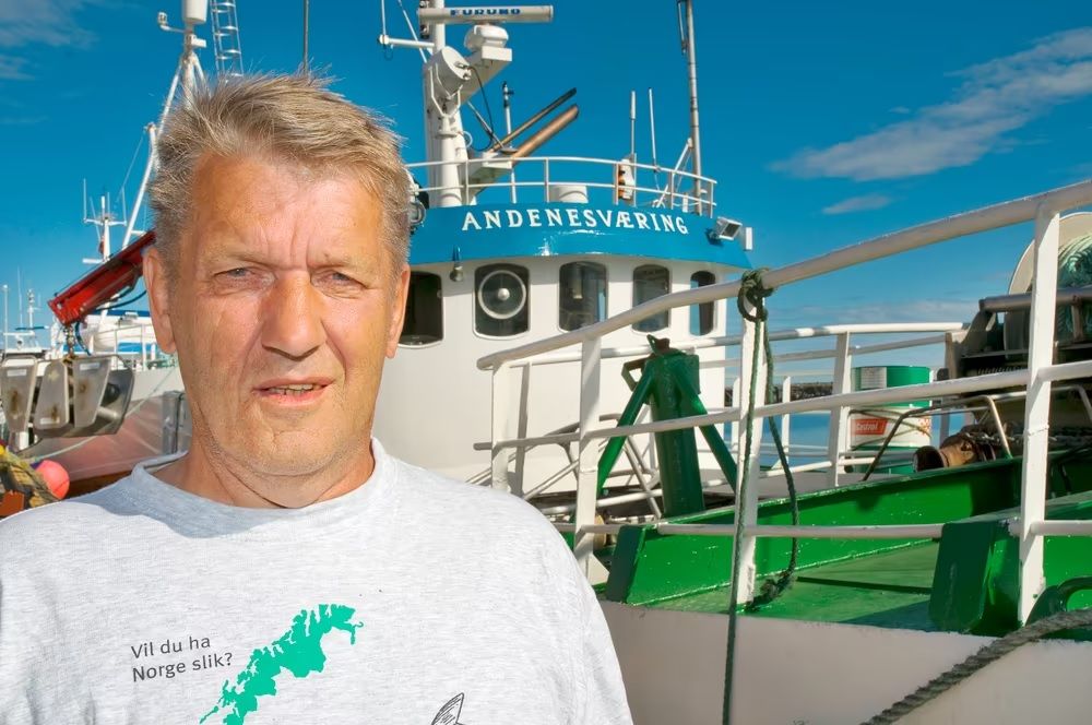 «Jagde sønnen på land med tusenvis av svartpenger» - kystogfjord.no
