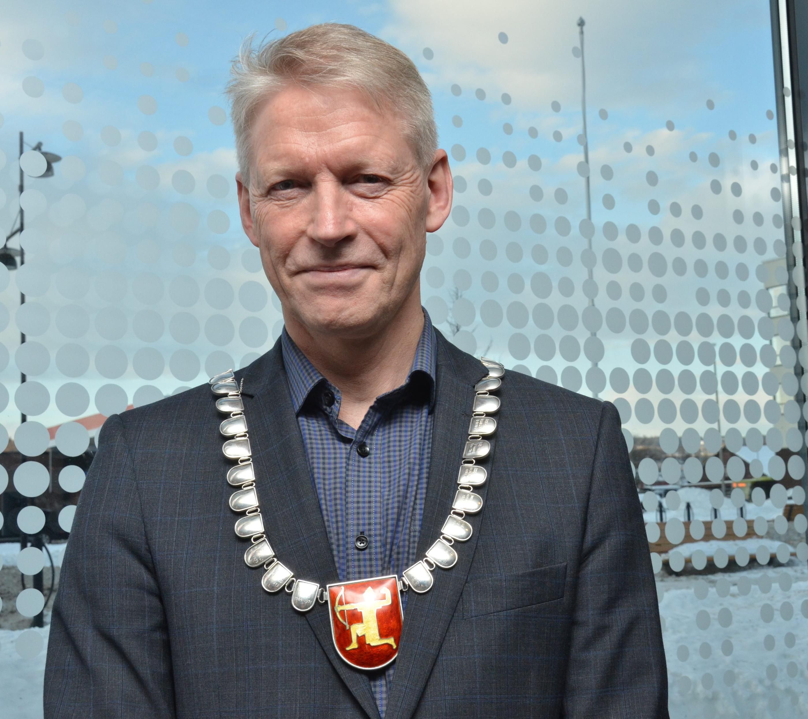 Ordføreren vil ikke si hvilket parti han har stemt på - tronderbladet.no