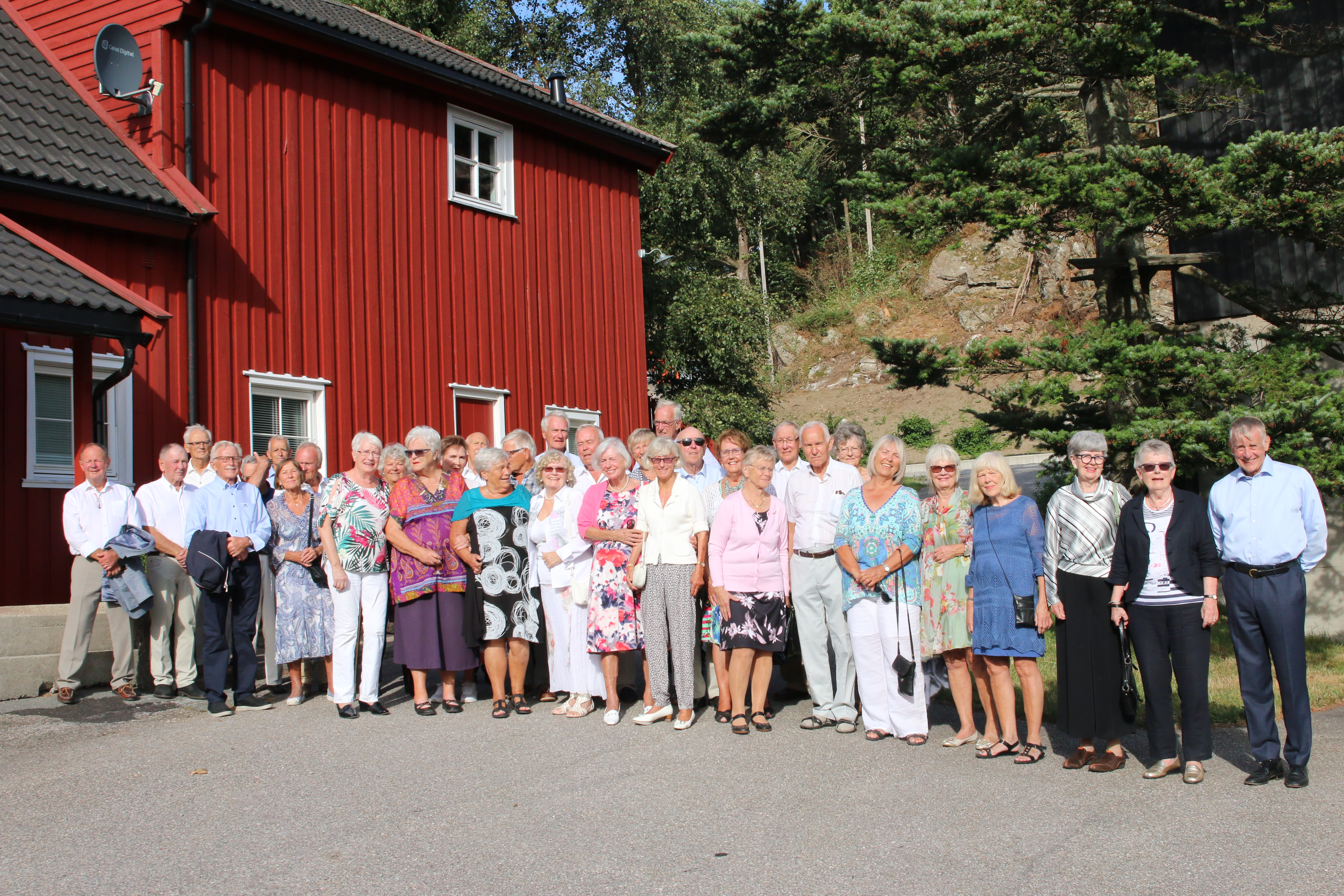 Samlet til russefest 60 år etter at de var russ - fvn.no