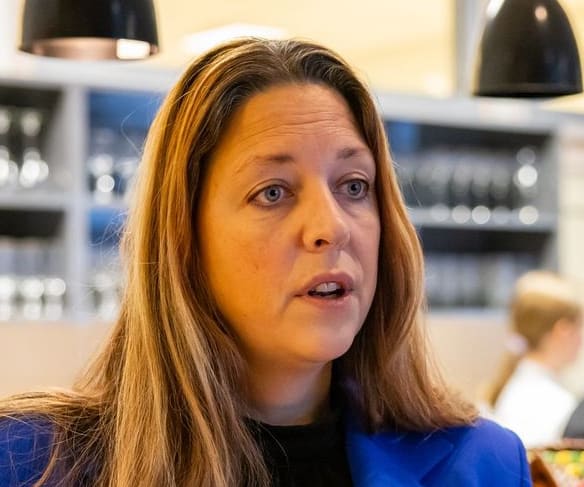 Ann-Helen Svinø ny sjef for Matfestivalen i Ålesund - smp.no