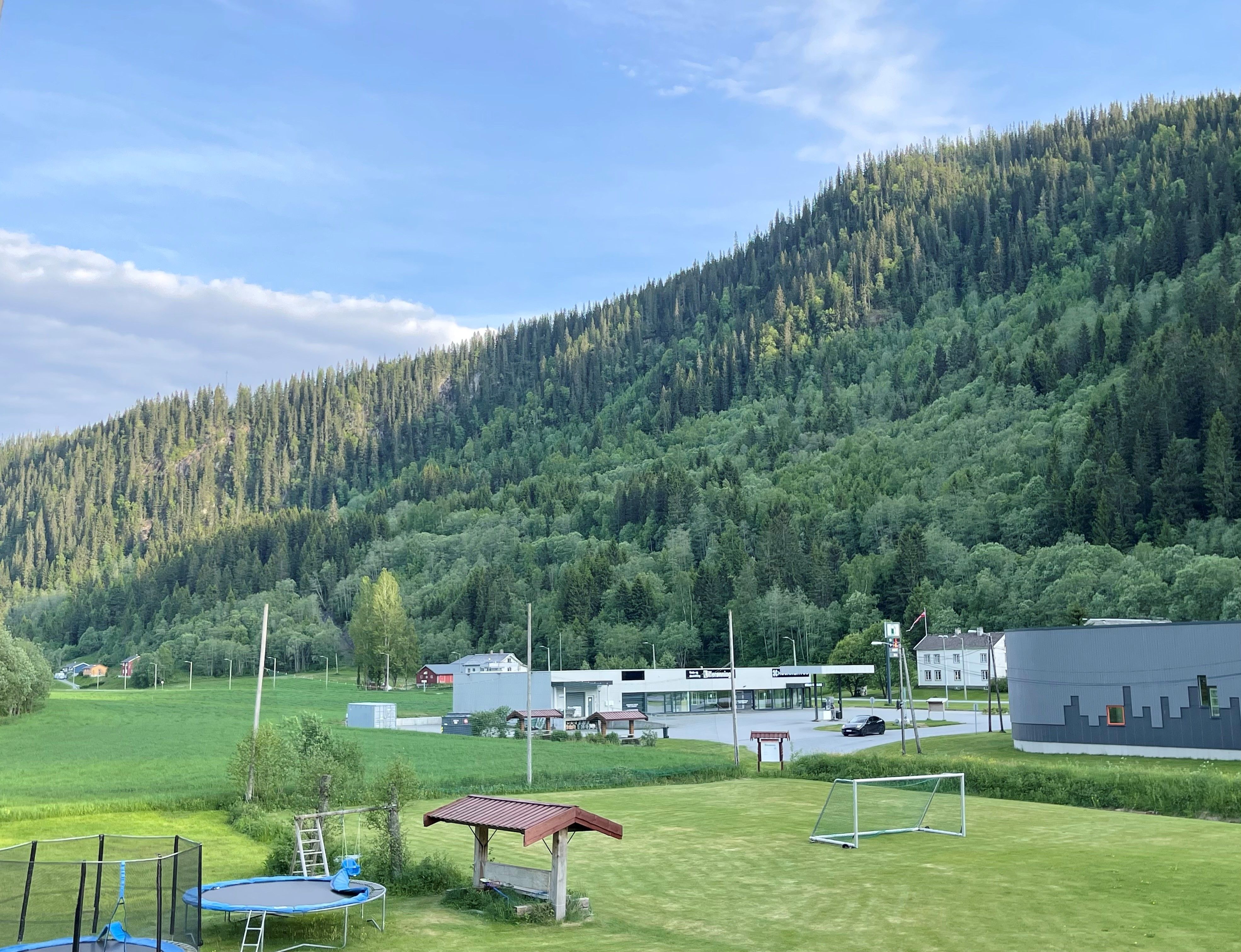 Midtre Gauldal med årsrekord i Trøndelag - målte 27,1 grader ...