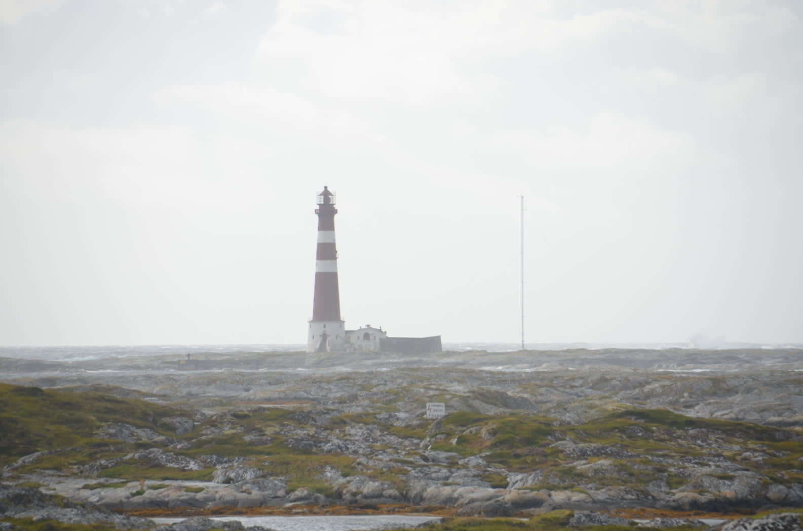 Nå er det mørkt igjen på Sletringen fyr - avisafroya.no