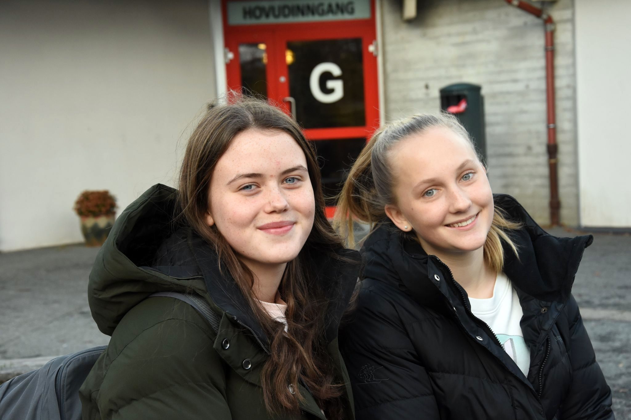 Oda Marie og Freya skal til Brasil - strilen.no