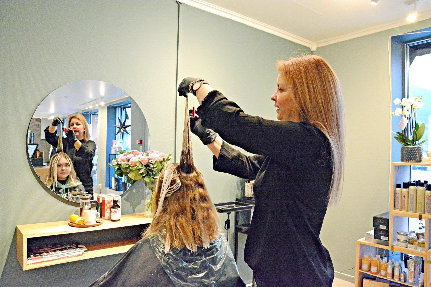 Tok steget fra egen «stol» til egen salong - fjt.no