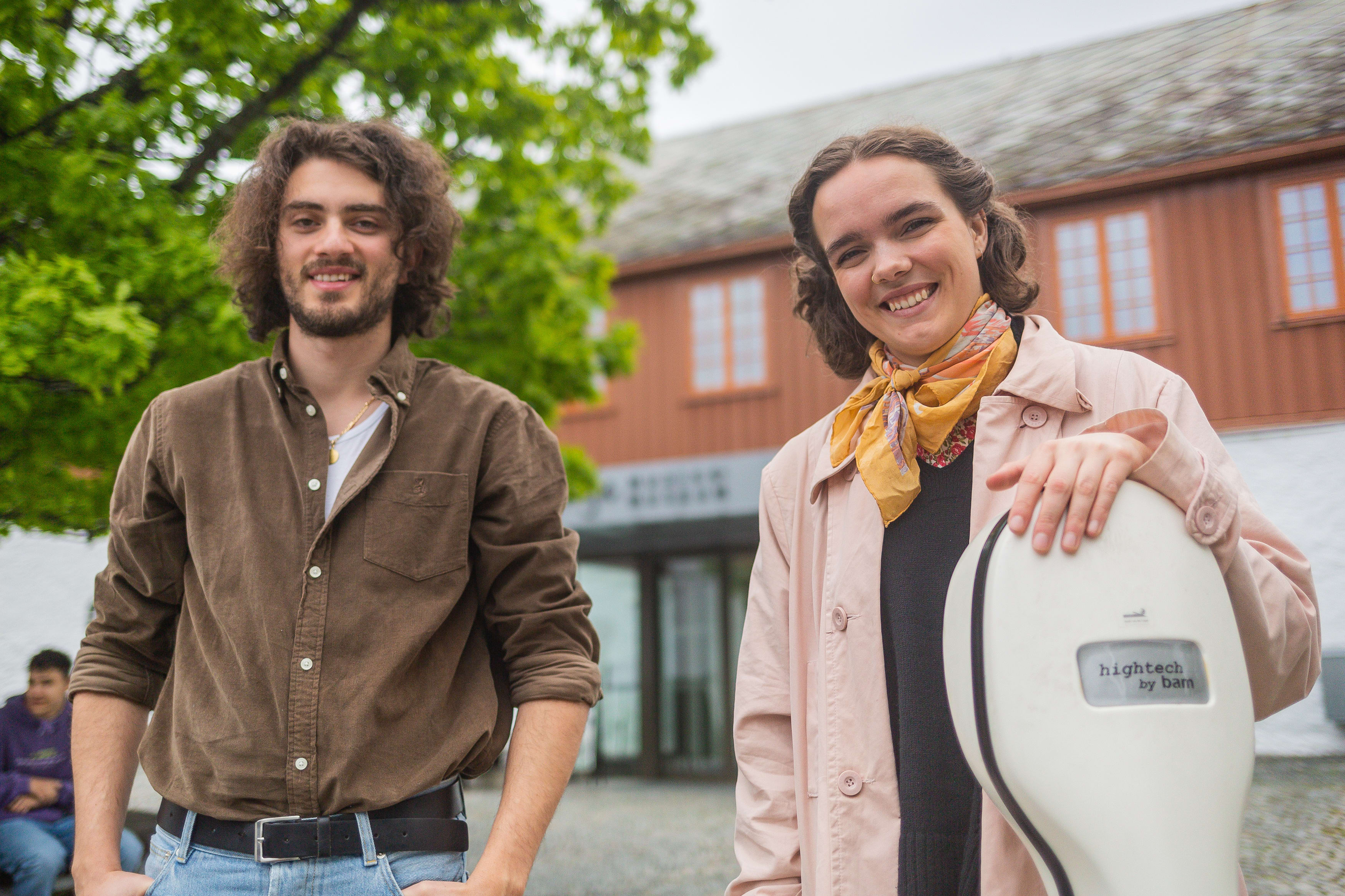 I fjor klippet hun gress. I år har Anne en helt annen sommerjobb ...