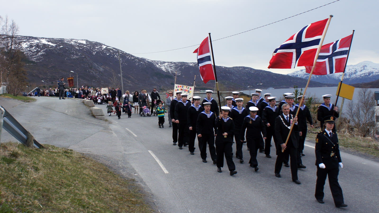 Stort tog i Ramsund - ht.no