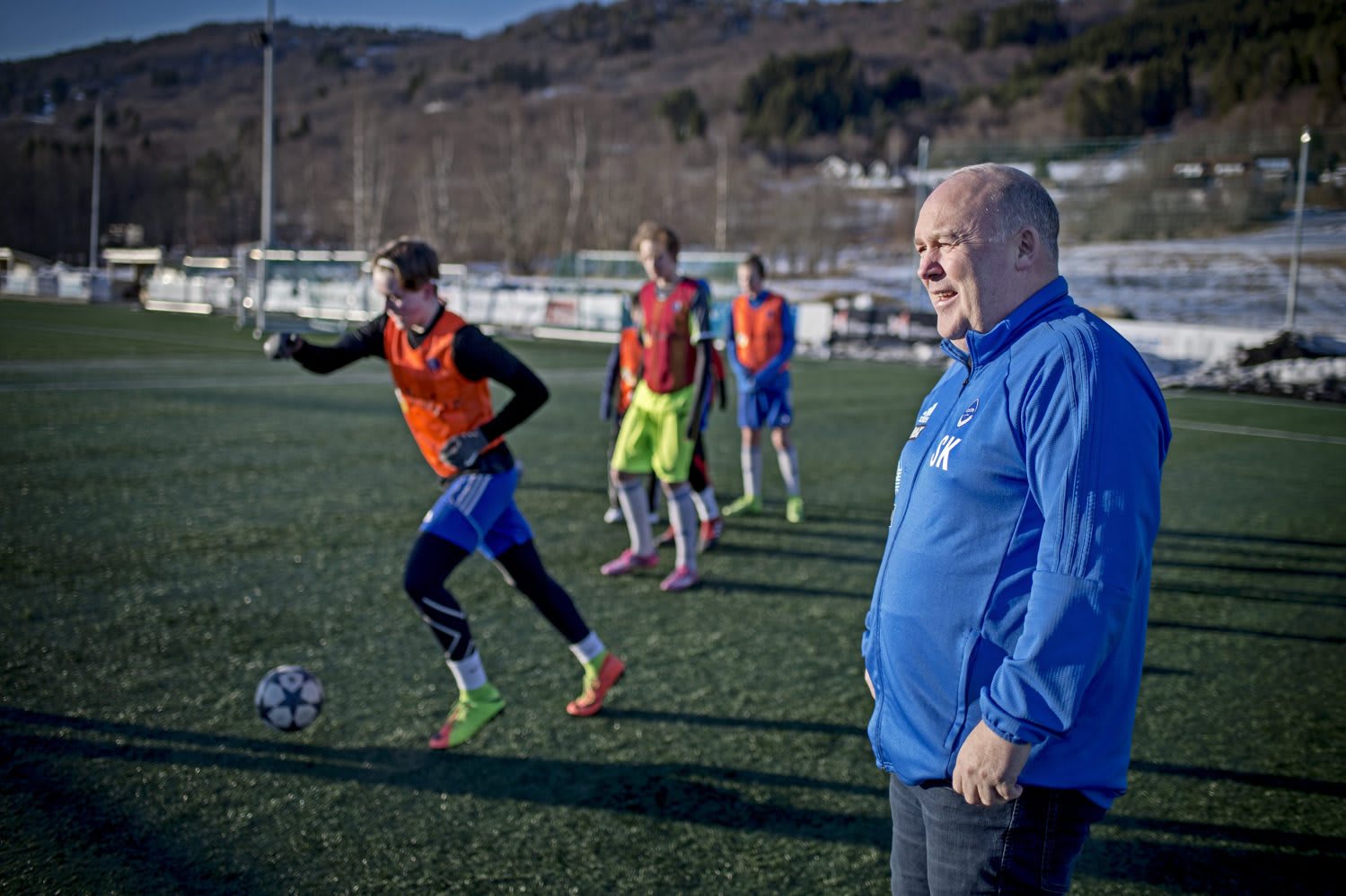 Fra amatørfotball til millionbutikk - smp.no