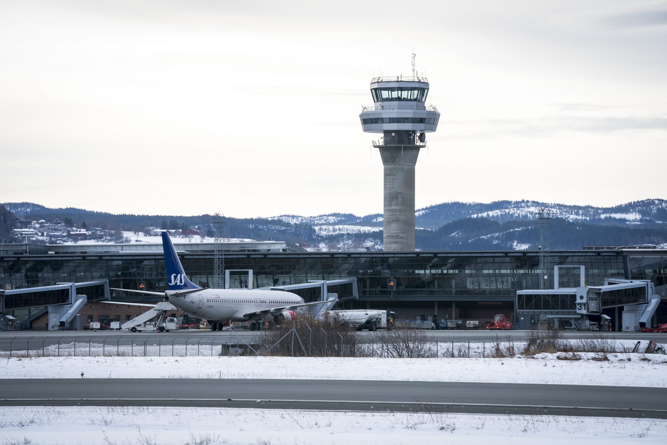 Værnes rammes av trend - jobber med ny skisse for flyplassen - adressa.no