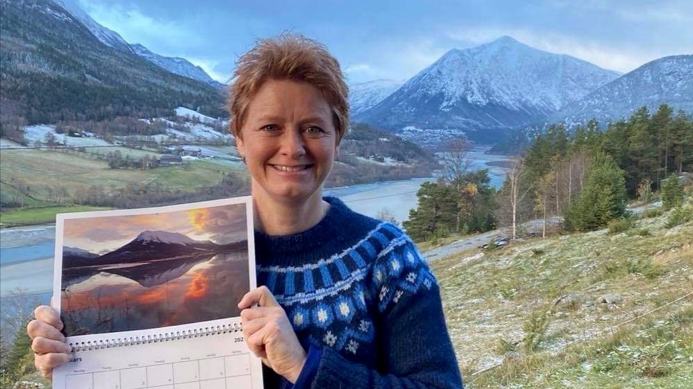 Hekta på å fotografere Lomseggen - fjuken.no
