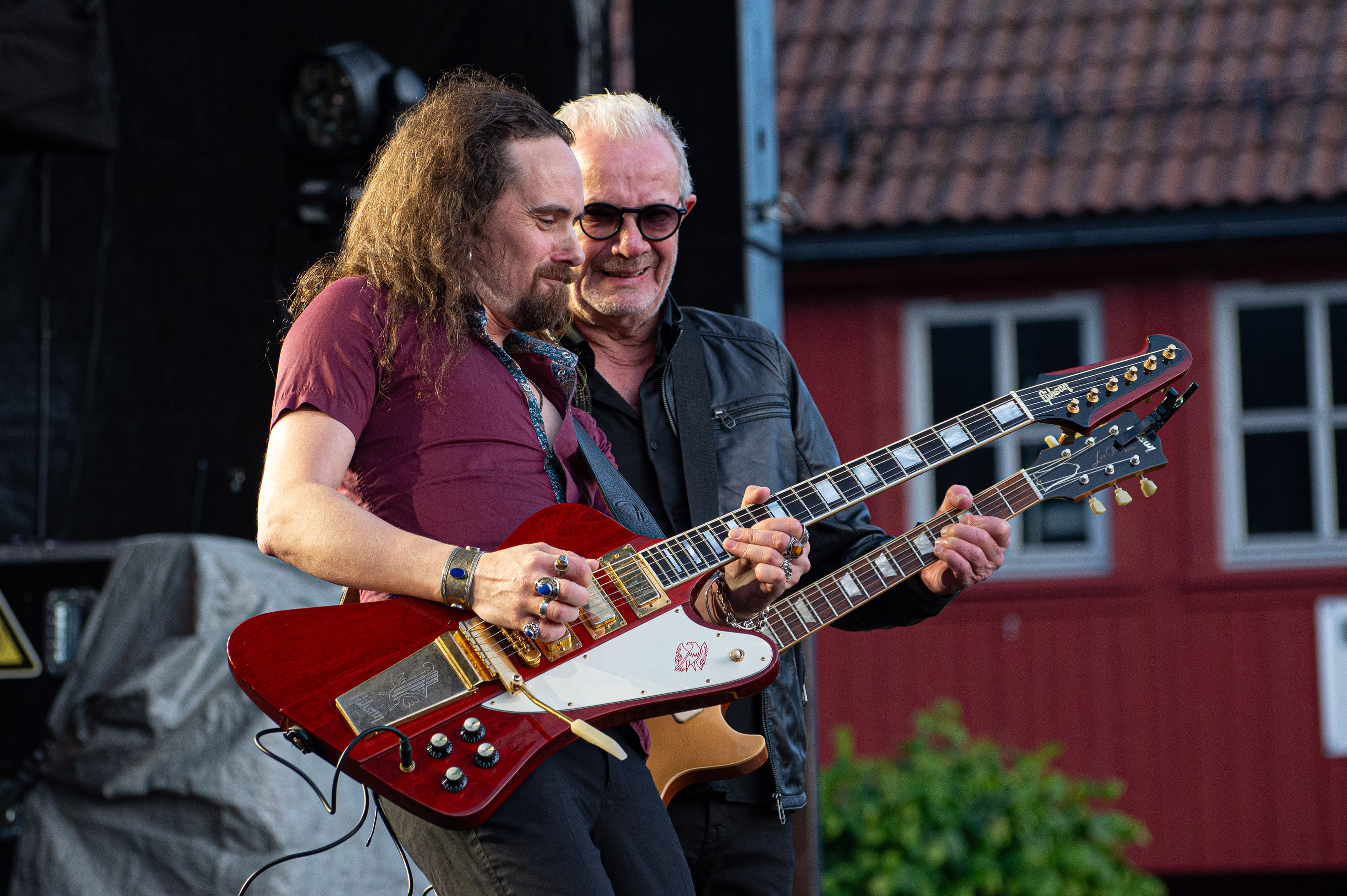 Kunsten å spille opp til fest - fvn.no