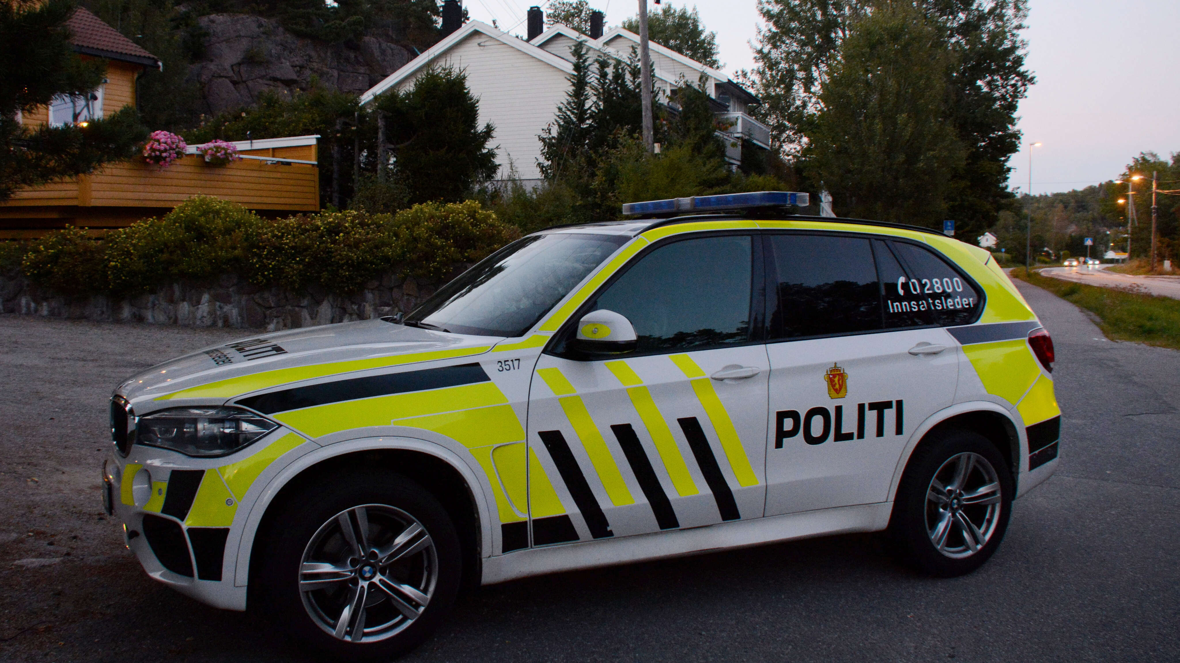 Sint mann gikk rundt med øks på Fevik - gat.no