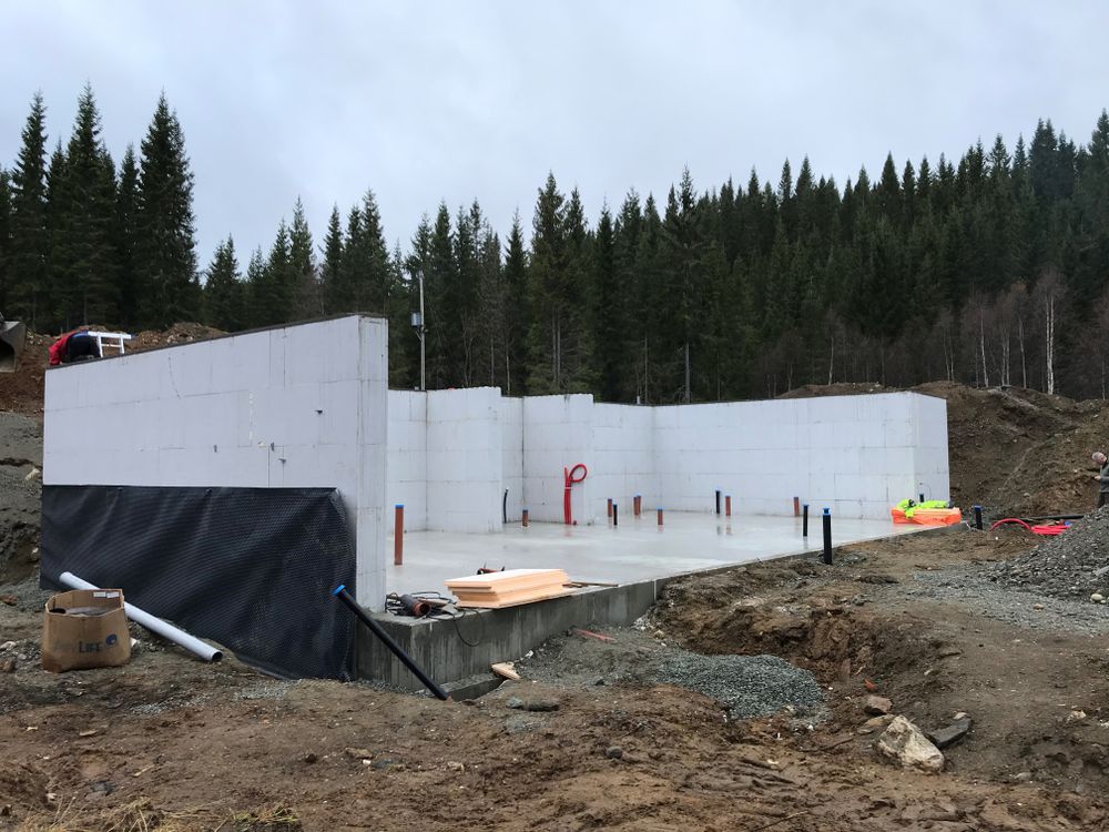 River hundre år gammel hytte, og bygger nytt hus til sju millioner ... River hundre år gammel hytte, og bygger nytt hus til sju millioner ...