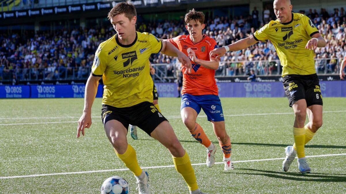 Sira Hansen scoret to: Start beholder 2.-plassen i 1. divisjon ...