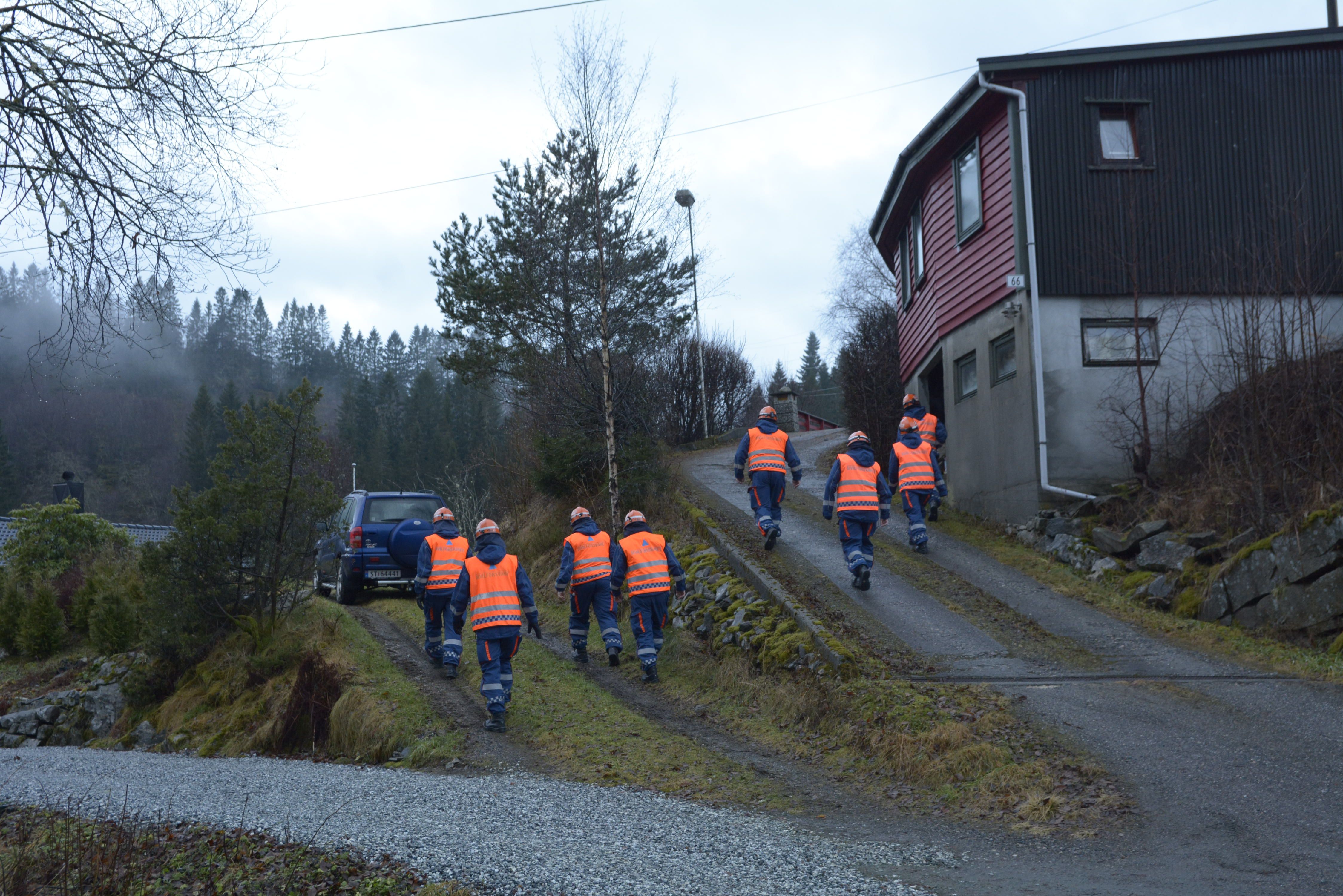 Helikopteret i gang med søket - bygdanytt.no