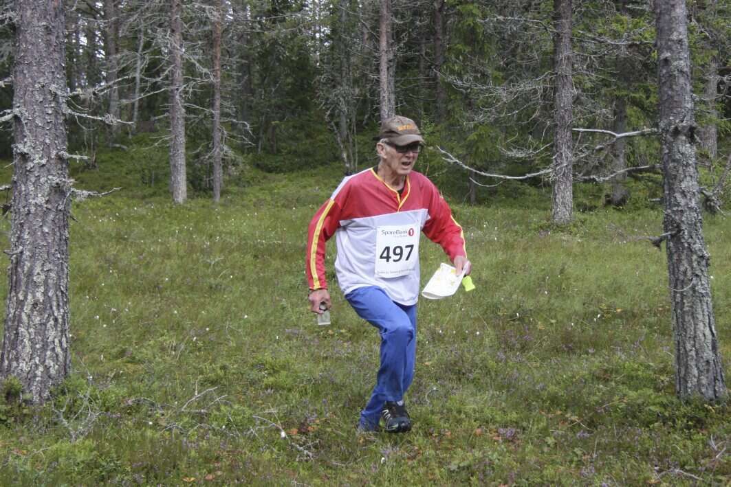 Einar (85) la egentlig opp for ni år siden. I helgen gjorde han ...
