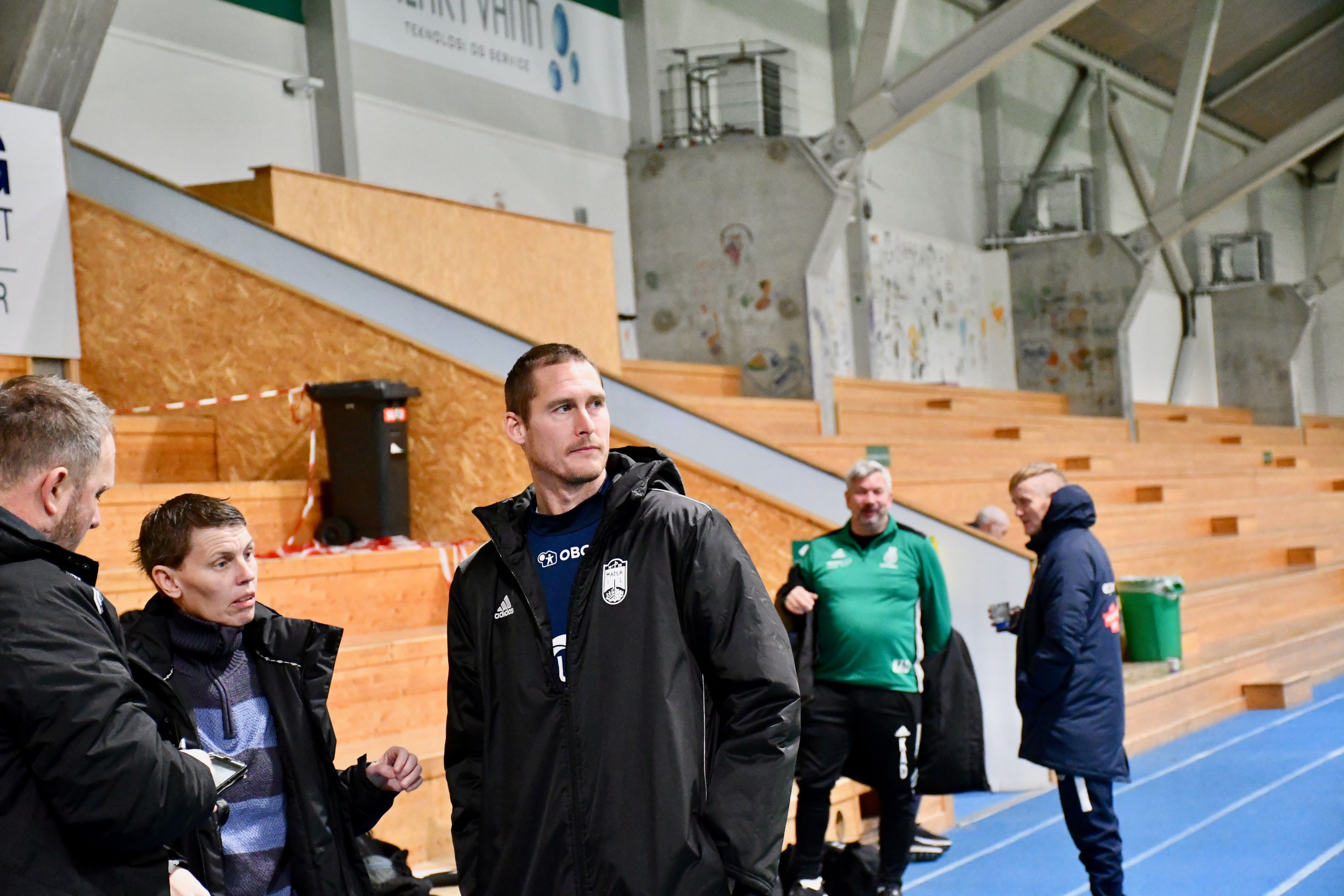 Nå skal Iven lære seg treneryrket - 25 på kurs i Randaberg Arena ...