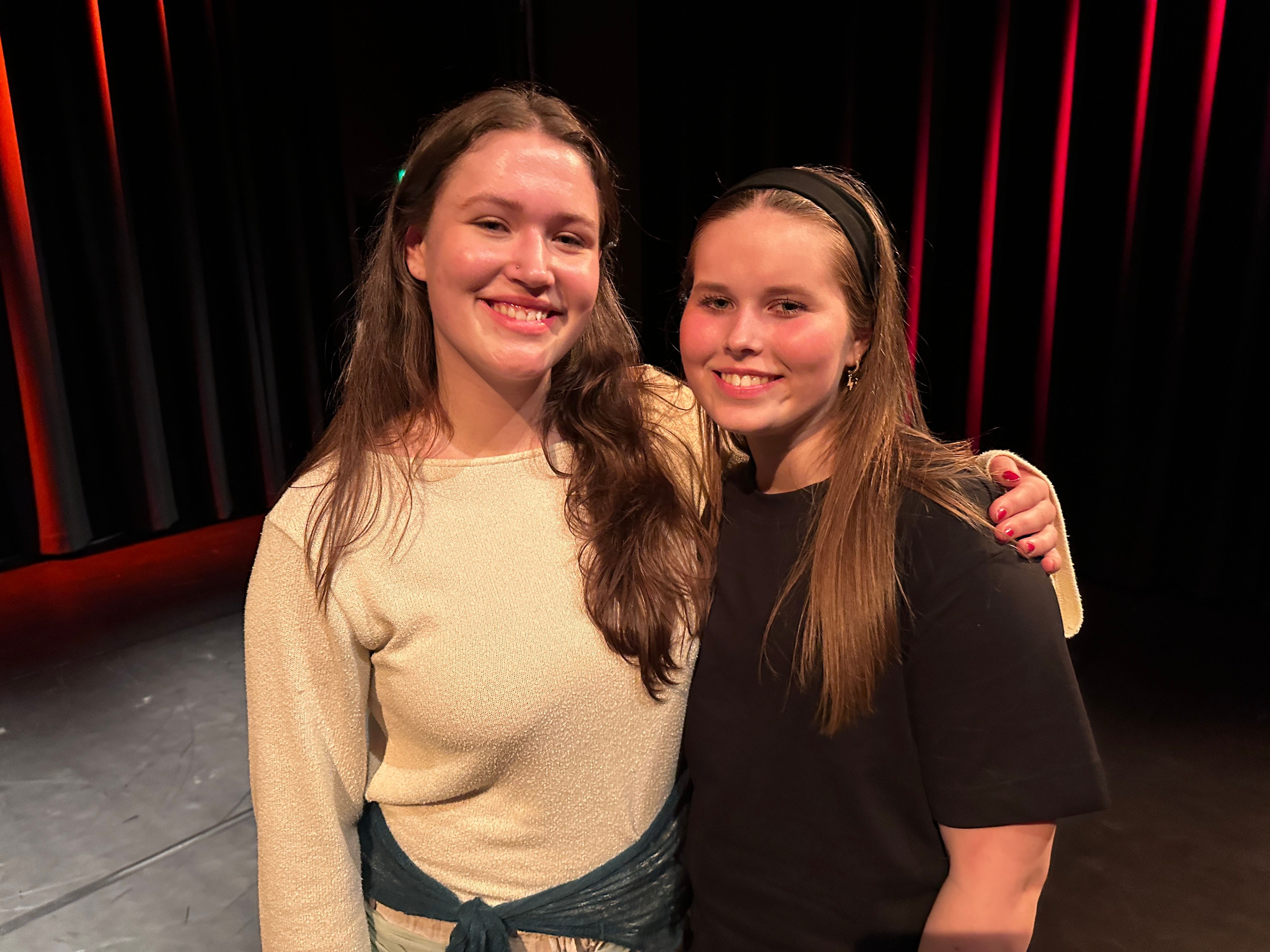 Forestillingen er mange inntrykk samlet i en egen koreografert dans ...