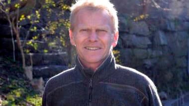 Tommel opp til alkoholservering - lp.no