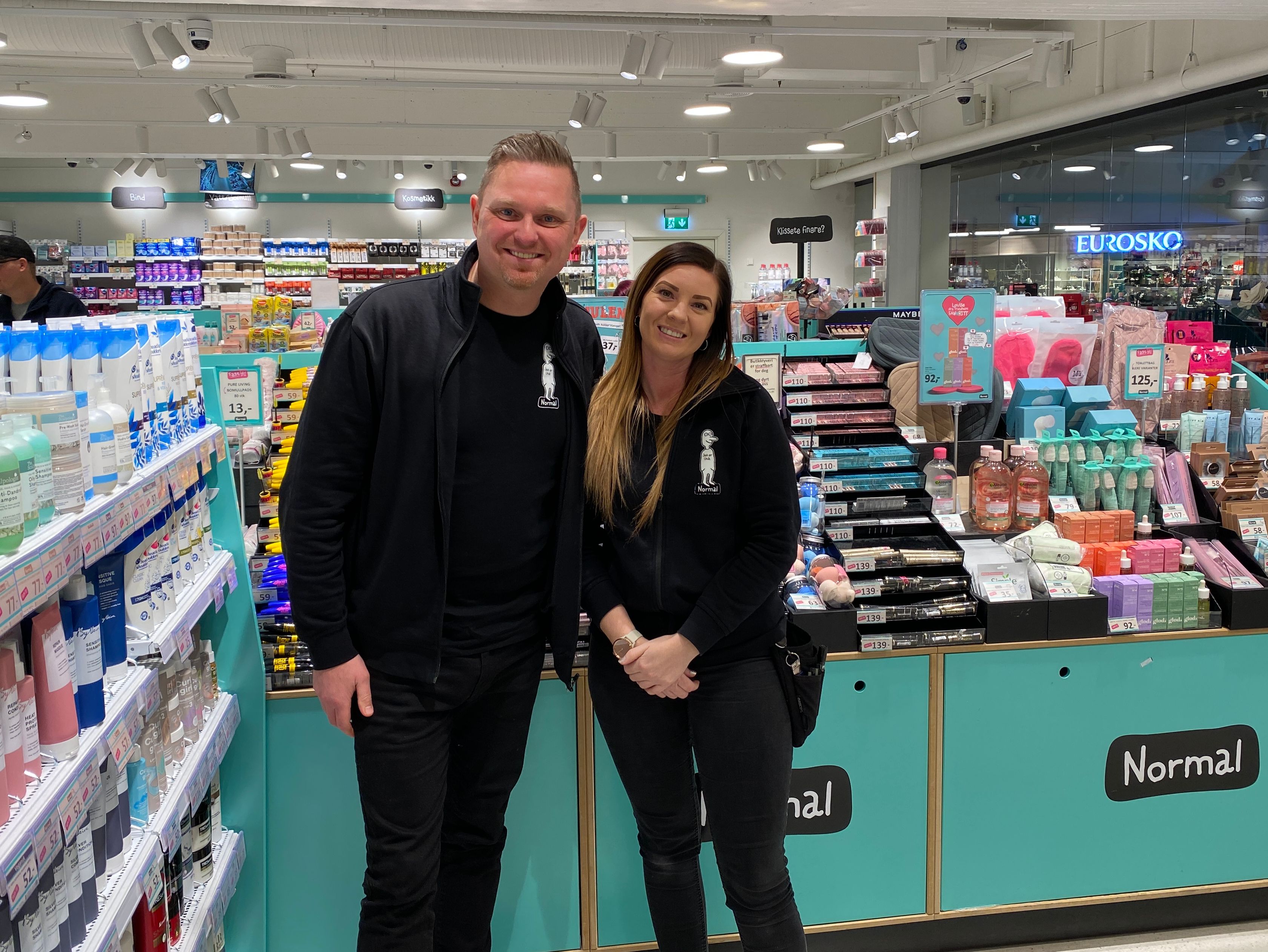 Butik­kene hans har tatt Norge med storm. Nå kommer det enda flere ...