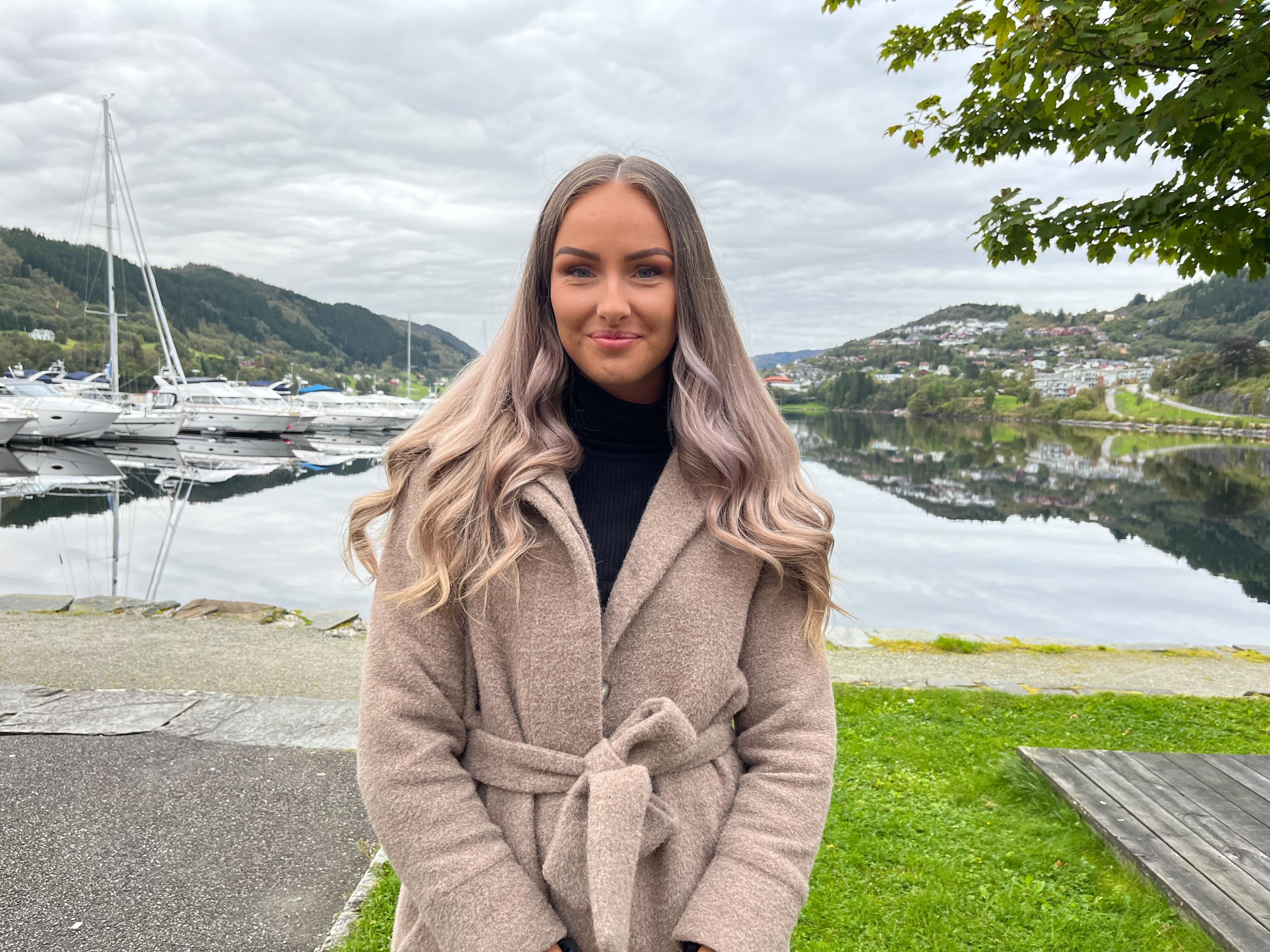 Malin skulle berre prøva ut Tiktok, no ser fleire tusen videoane hennar ...