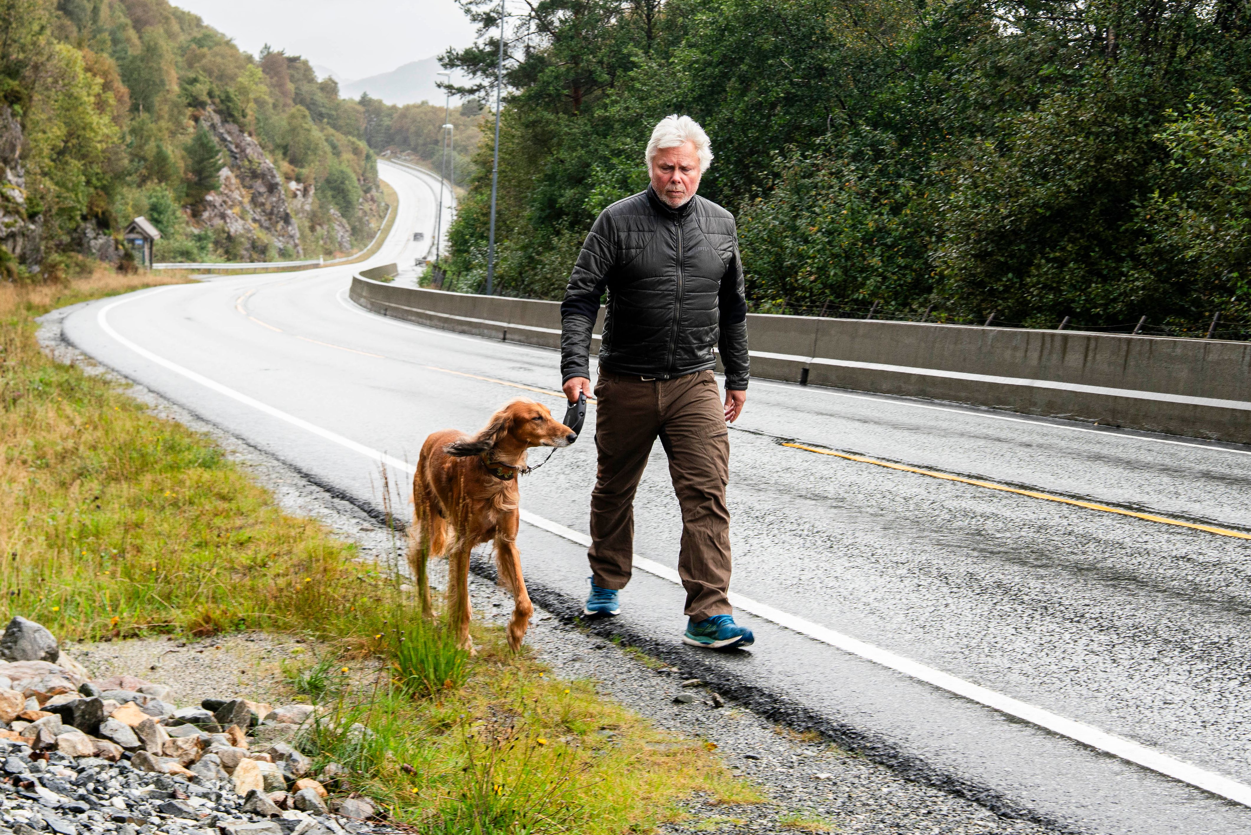 Geir (62) bur i ei hytte ved E39 utan vatn og straum. No vil Vegvesenet ...
