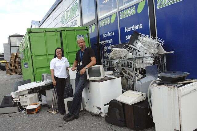 Fortauet fullt av el-avfall - sunnhordland.no