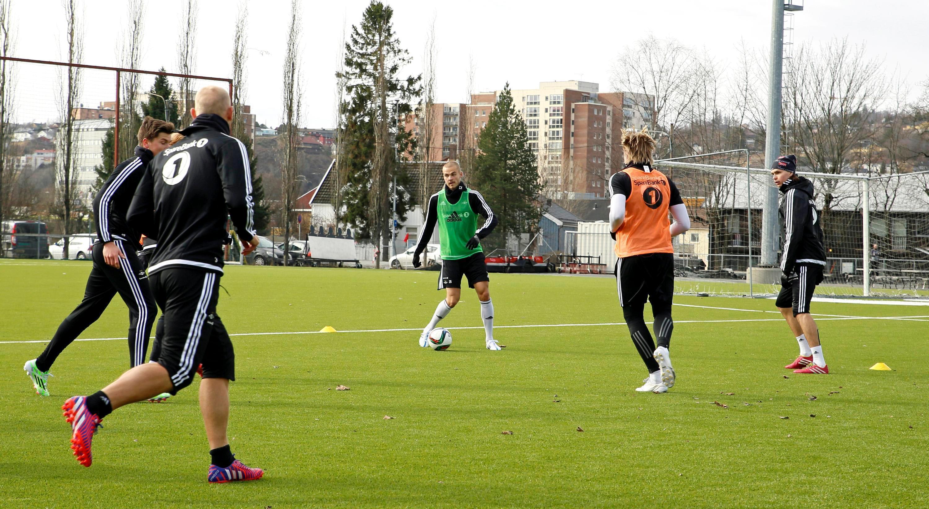 Frisk Eyjólfsson rekker seriestart - adressa.no