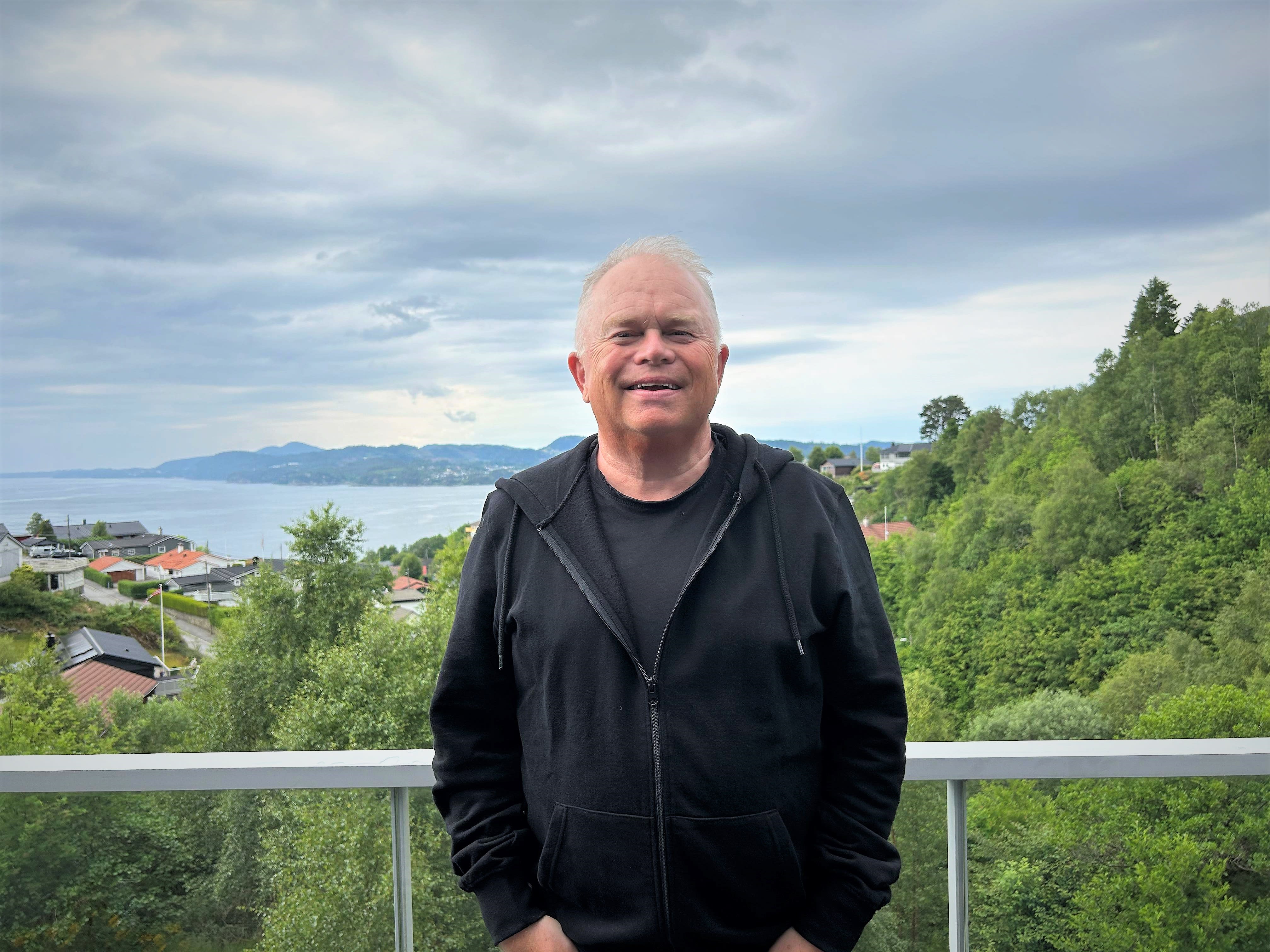 Rolf Einar hadde himmelsk flaks: Overlevde fall fra 800 meter - fvn.no