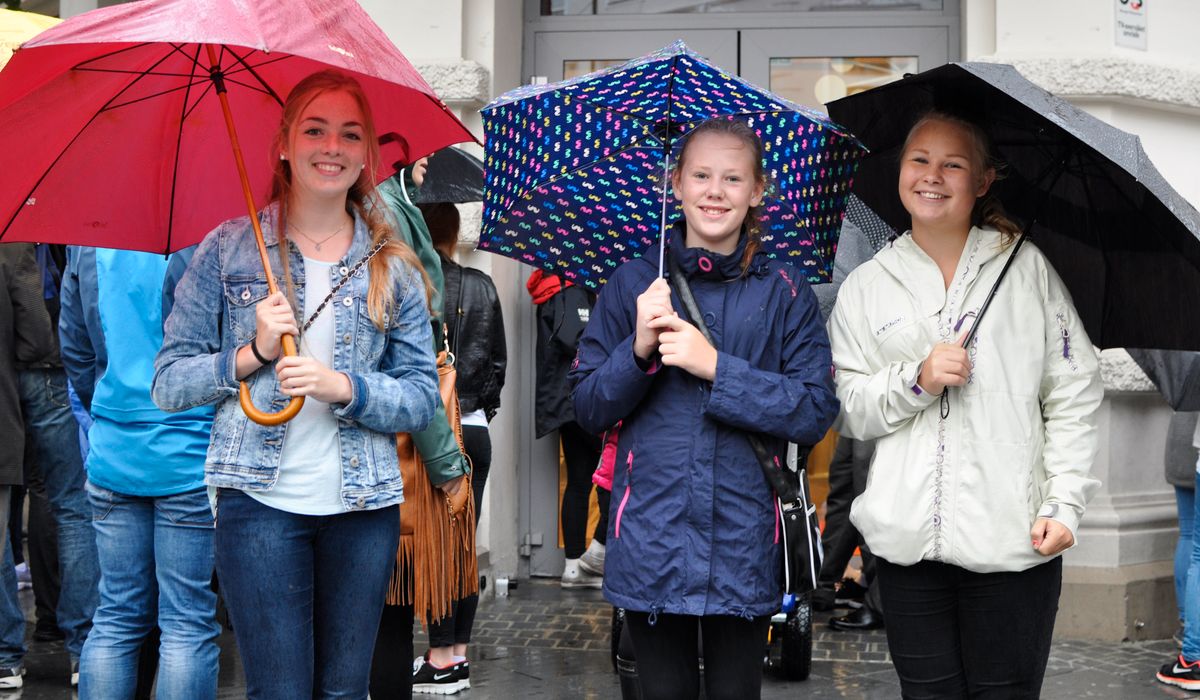 Fuktig start på Handelens dag - fvn.no Fuktig start på Handelens dag - fvn.no
