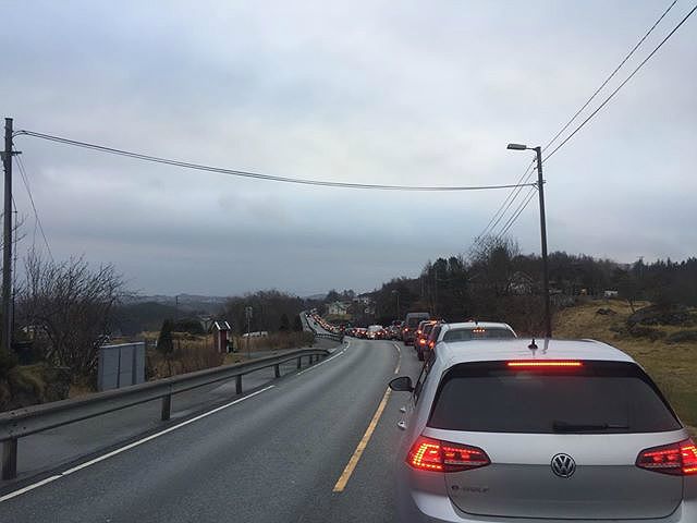 Det blir bare mer og mer kø - vestnytt.no