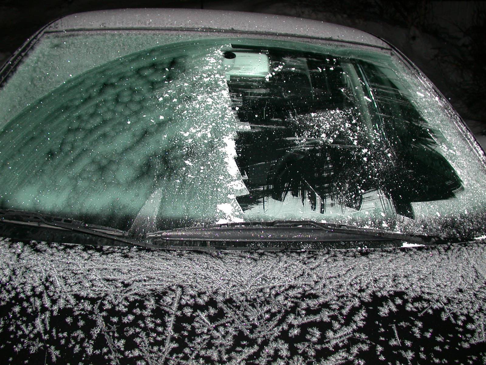 Slik unngår du å skrape bilen om morgenen - fvn.no