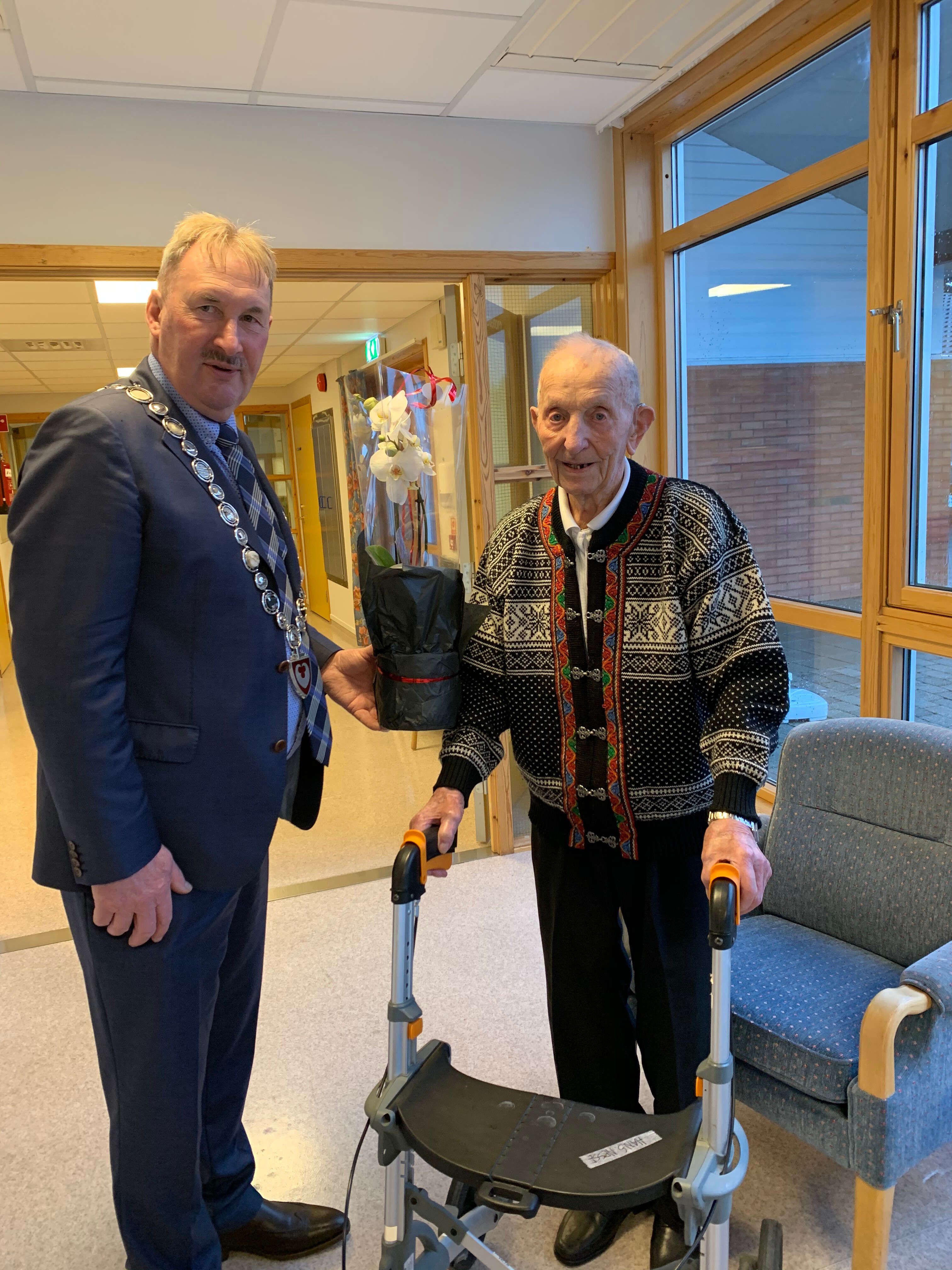 Endeleg på 100-årsbesøk - bomlo-nytt.no