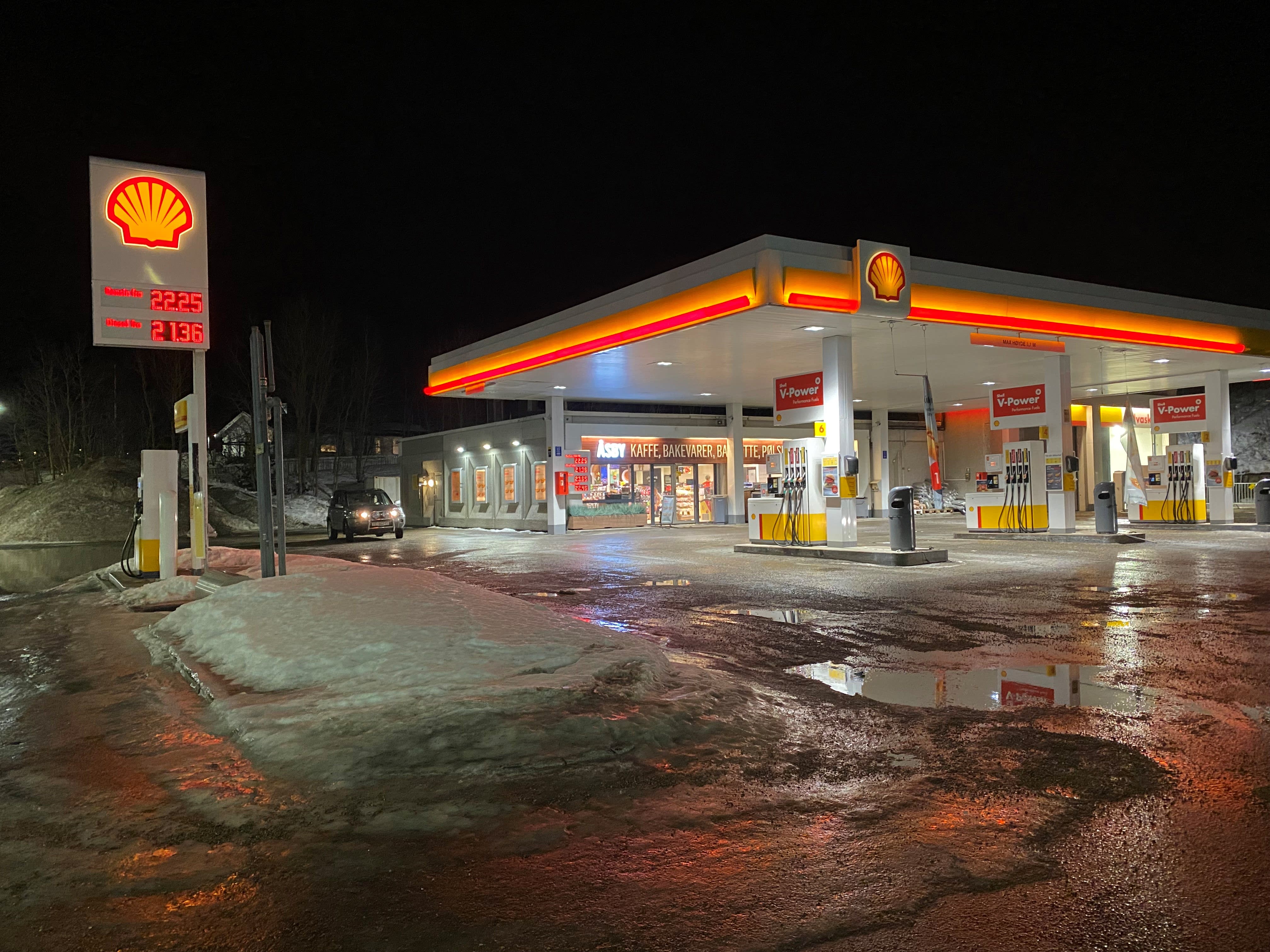 Derfor var Shell-stasjonen mørklagt - ht.no