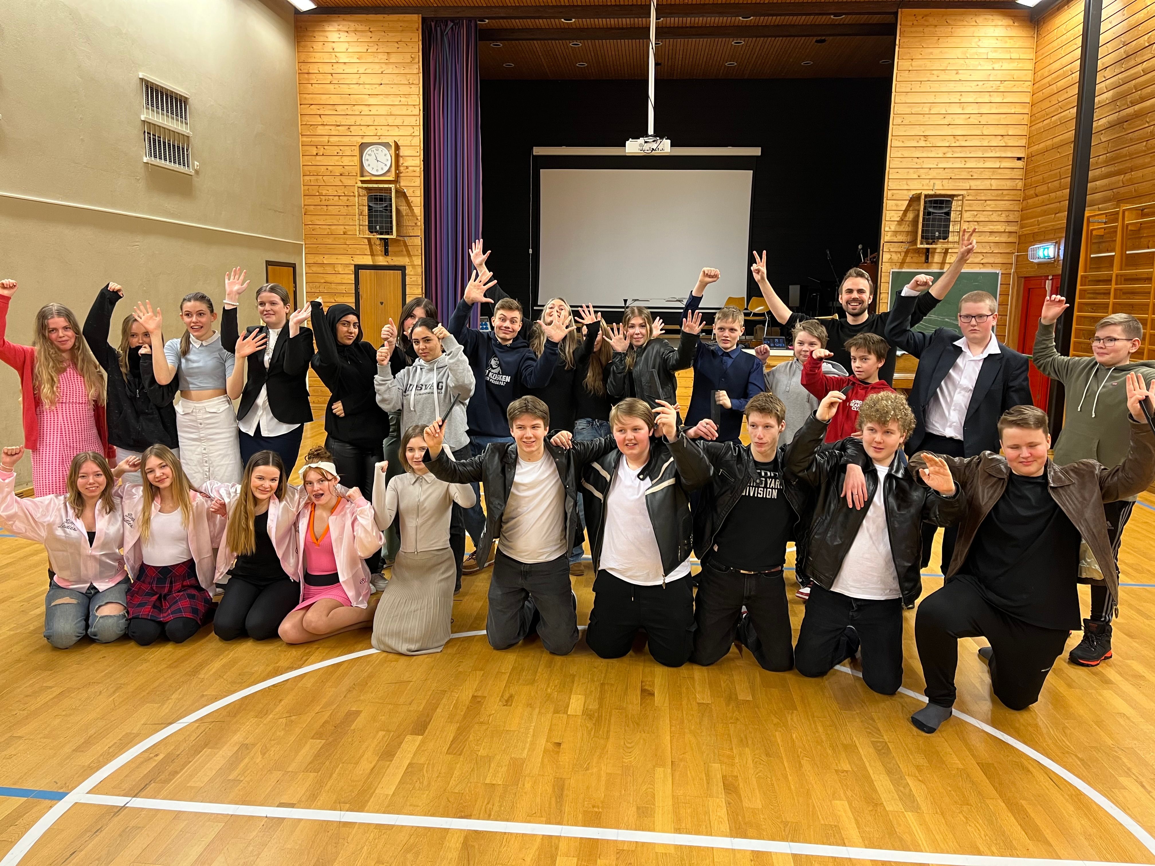 Setter opp Grease: - Dette blir kjempebra! - driva.no