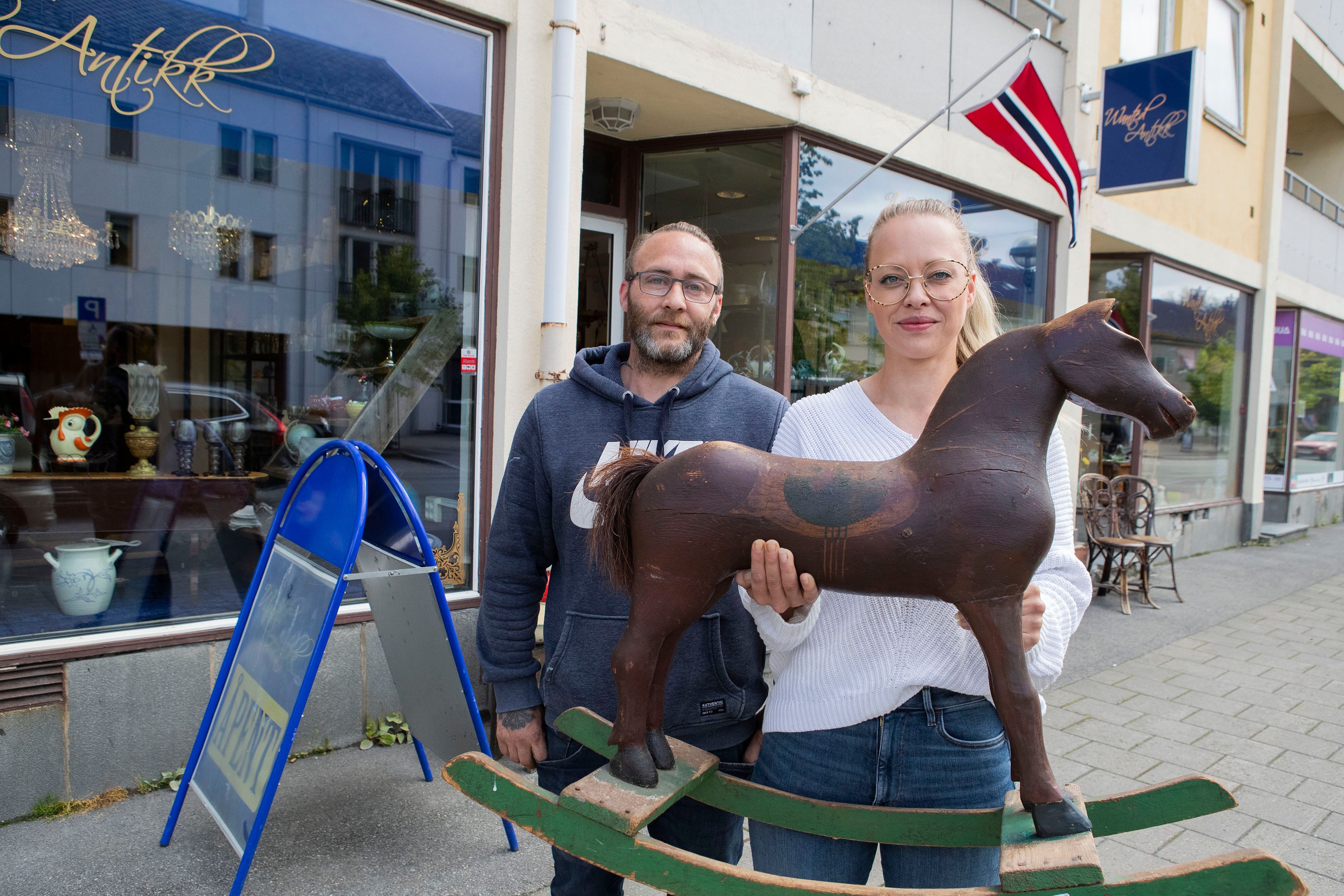 Mona gjorde hobbyen til levebrød: – Det handler om jakten på det jeg aldri har sett før