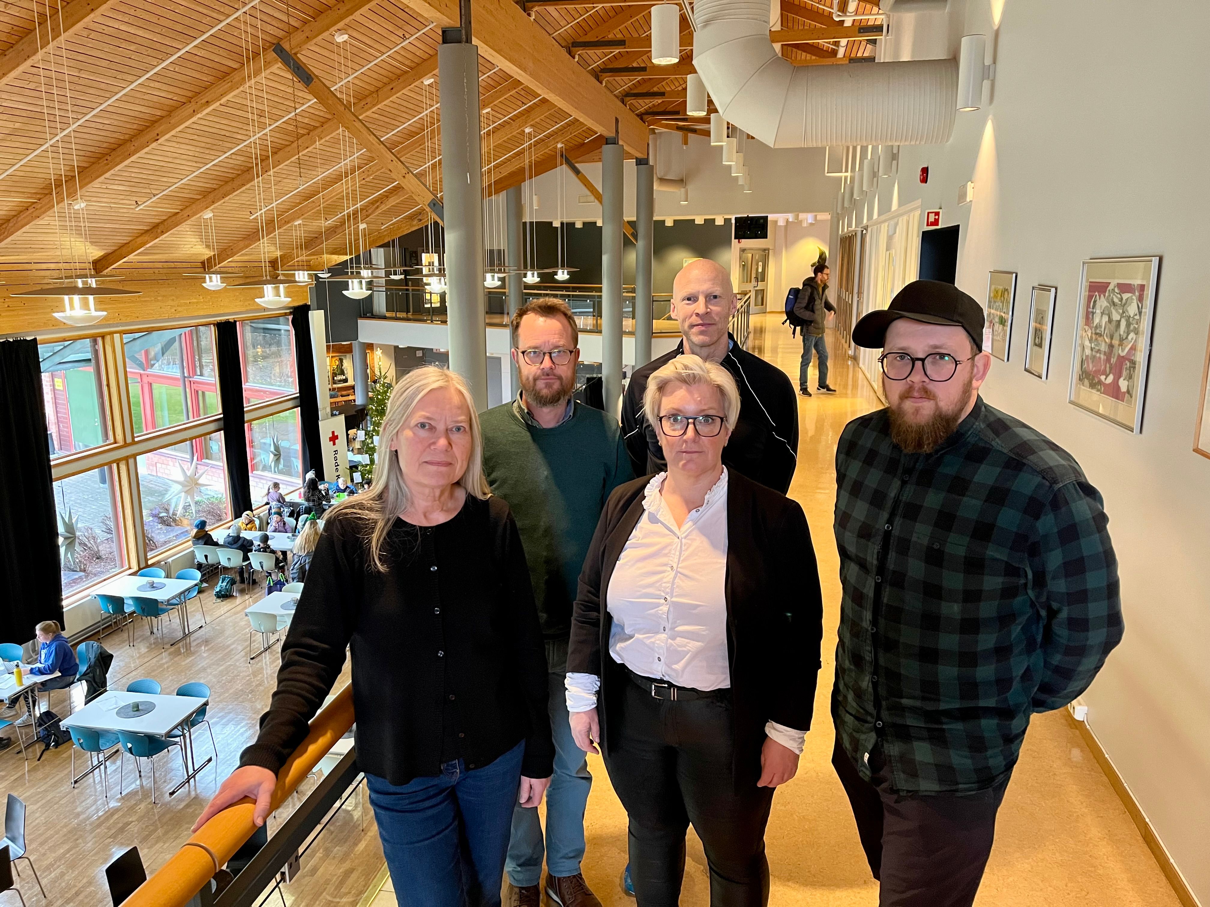 Står samla mot flytting: - Huset er fullt! - varden.no