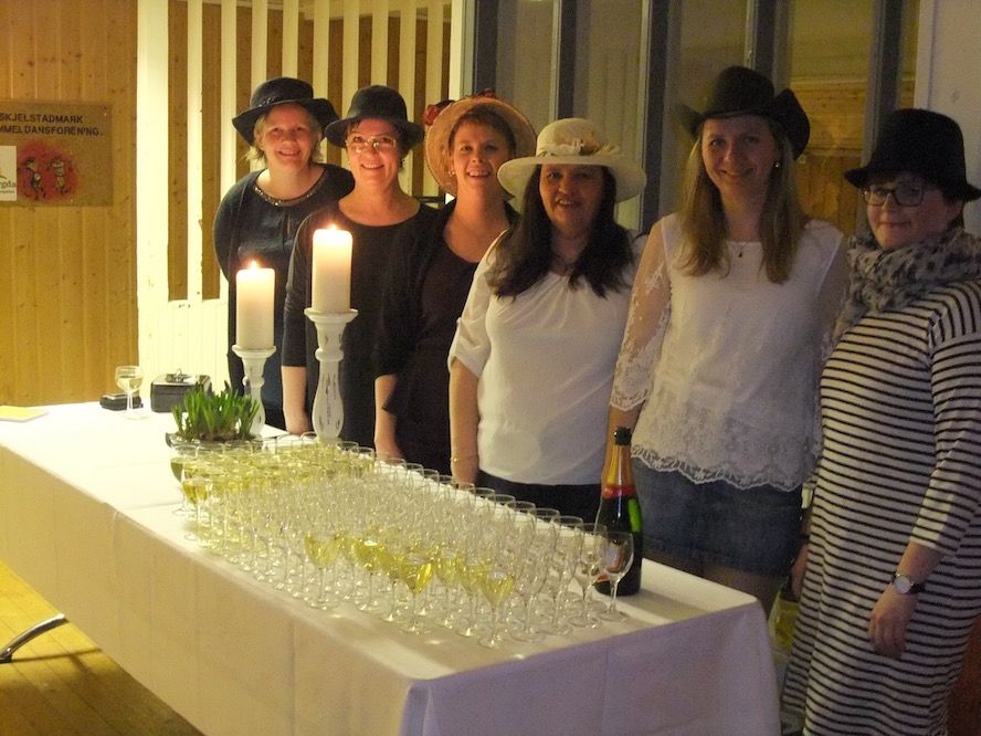 Topp stemning på Damenes aften - s-n.no