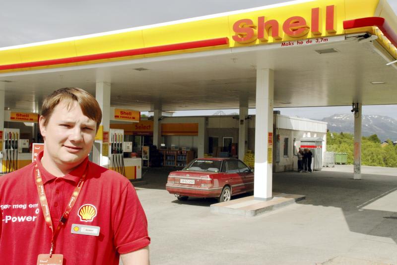 Færre kunder - ht.no