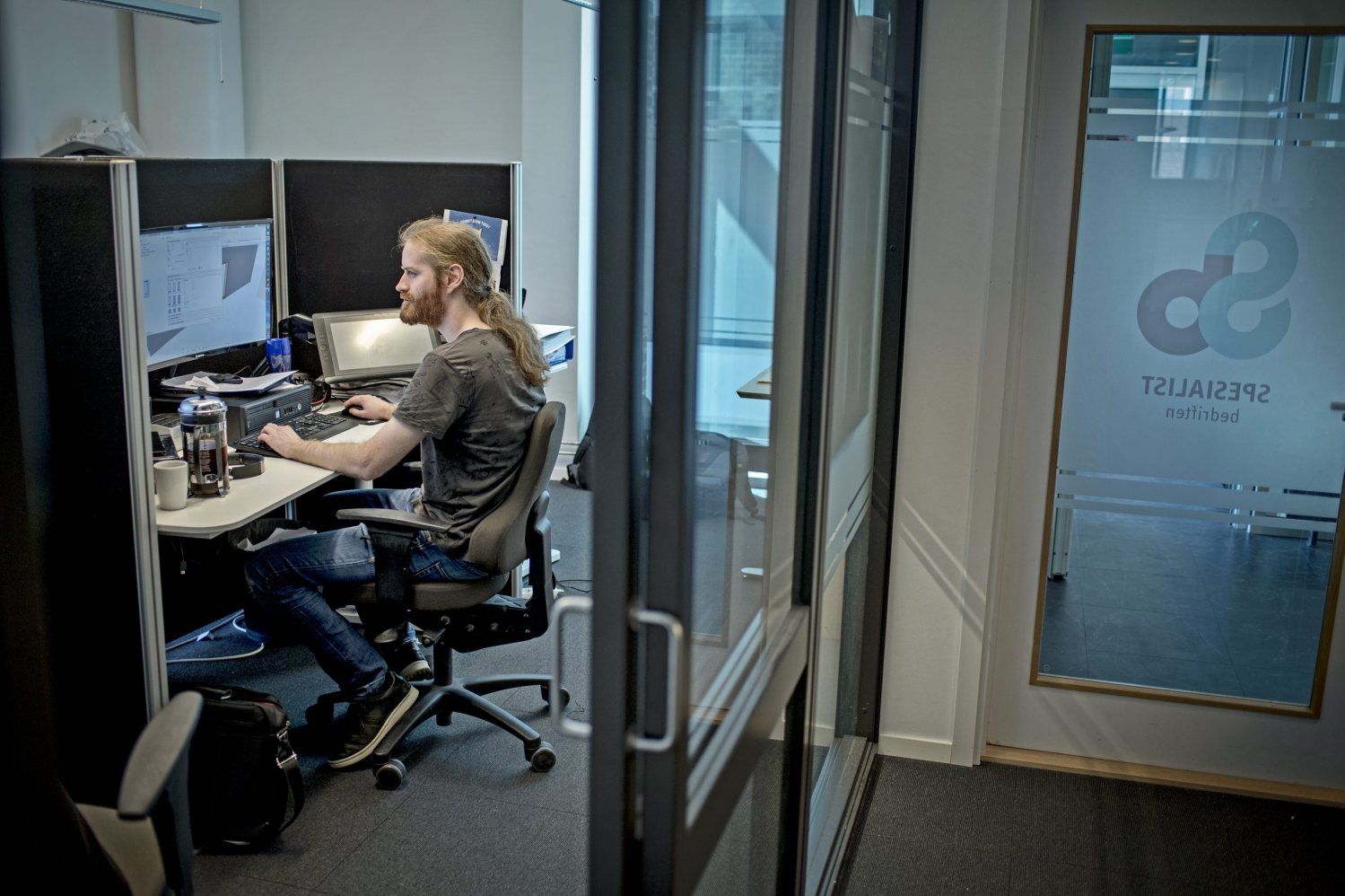 «Finner unike talent» - smp.no
