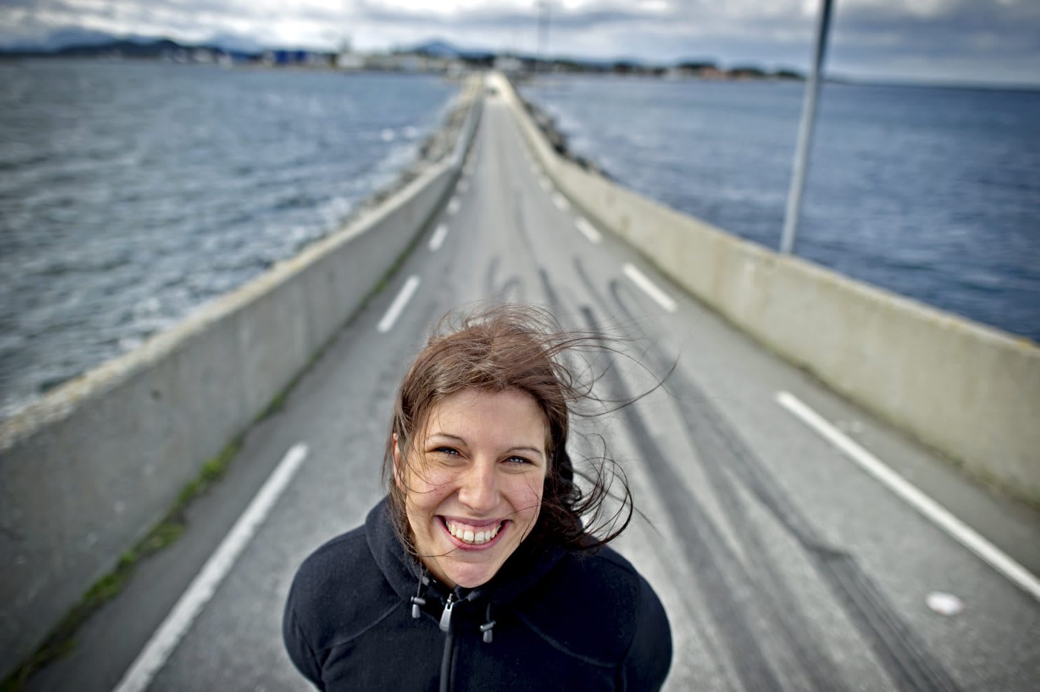 Eit knapt fleirtal i fylket er positive til havvind - smp.no