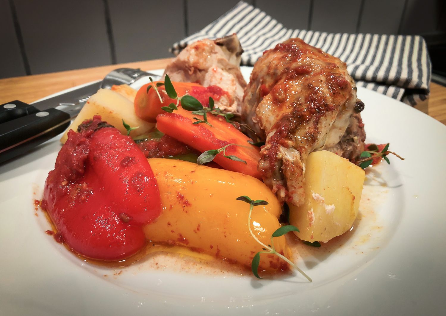 Smaksrik paprikakylling i leirgryte - itromso.no