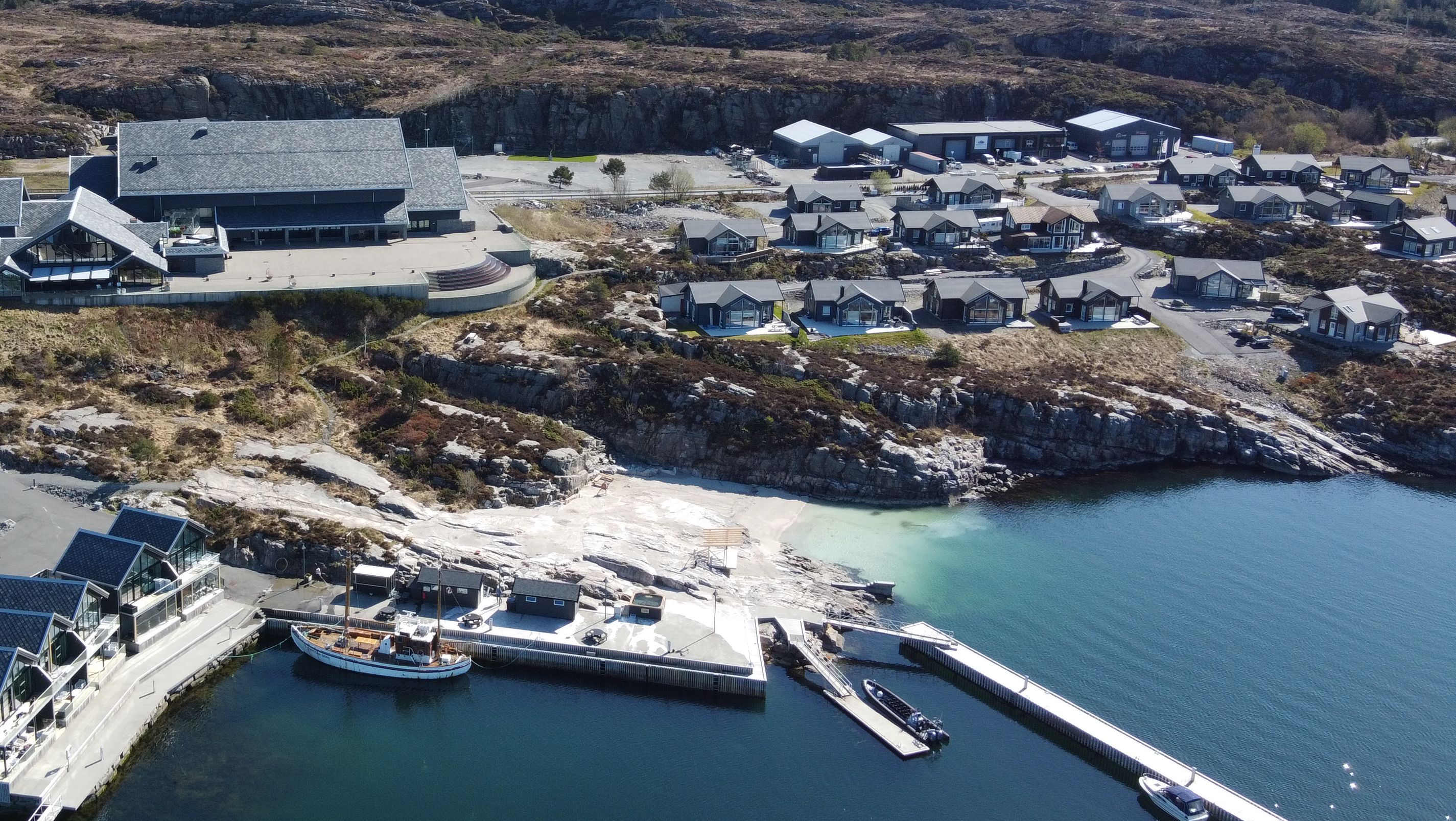 Hotell nekter badegjester å bruke stranda - vestnytt.no
