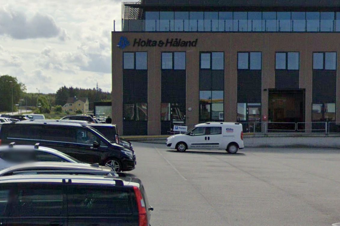 Se hvilket nytt selskap som er registrert i dette bygget - randaberg24.no