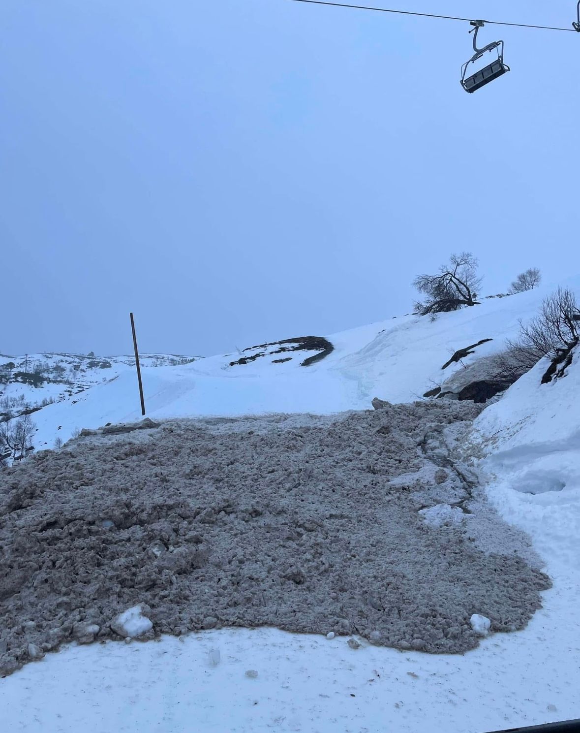 Sørpeskred skaper trøbbel for skisenter - smp.no