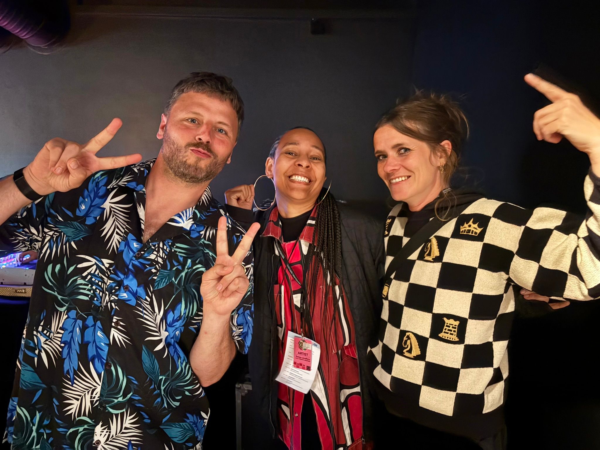 Stinn brakke for å høre DJ-ene med «for mye informasjon» - ht.no