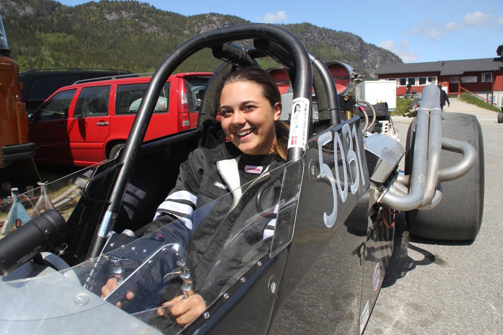 Cassandra (20) passerte målstreken i 217 km/t - fvn.no