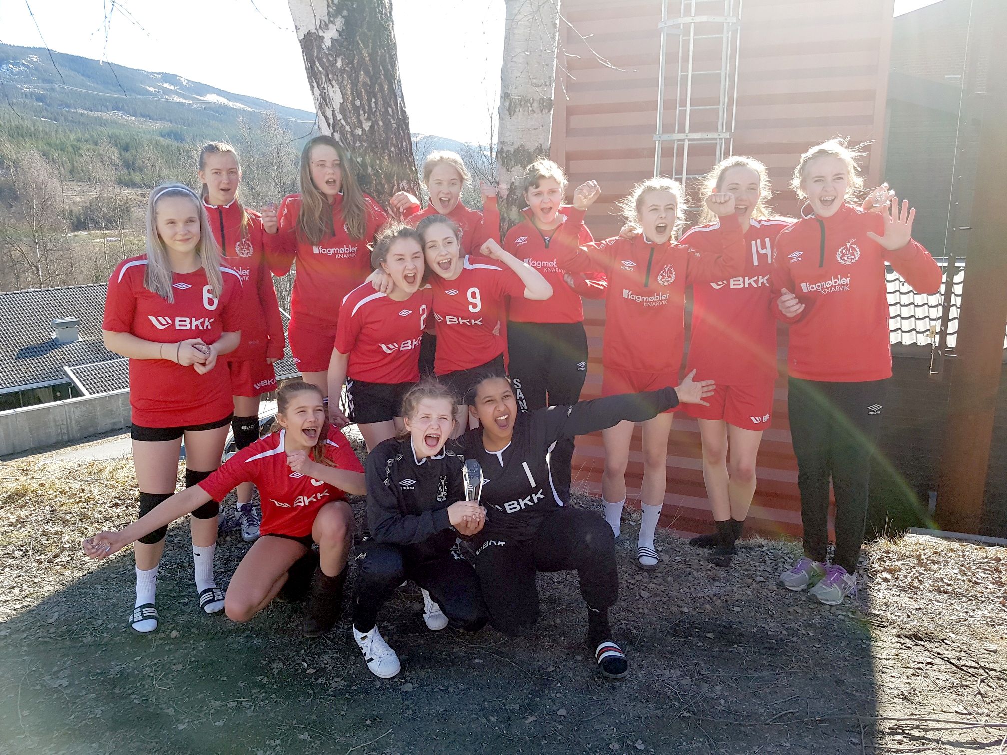 Knallsterk helg for Knarvik-handballen