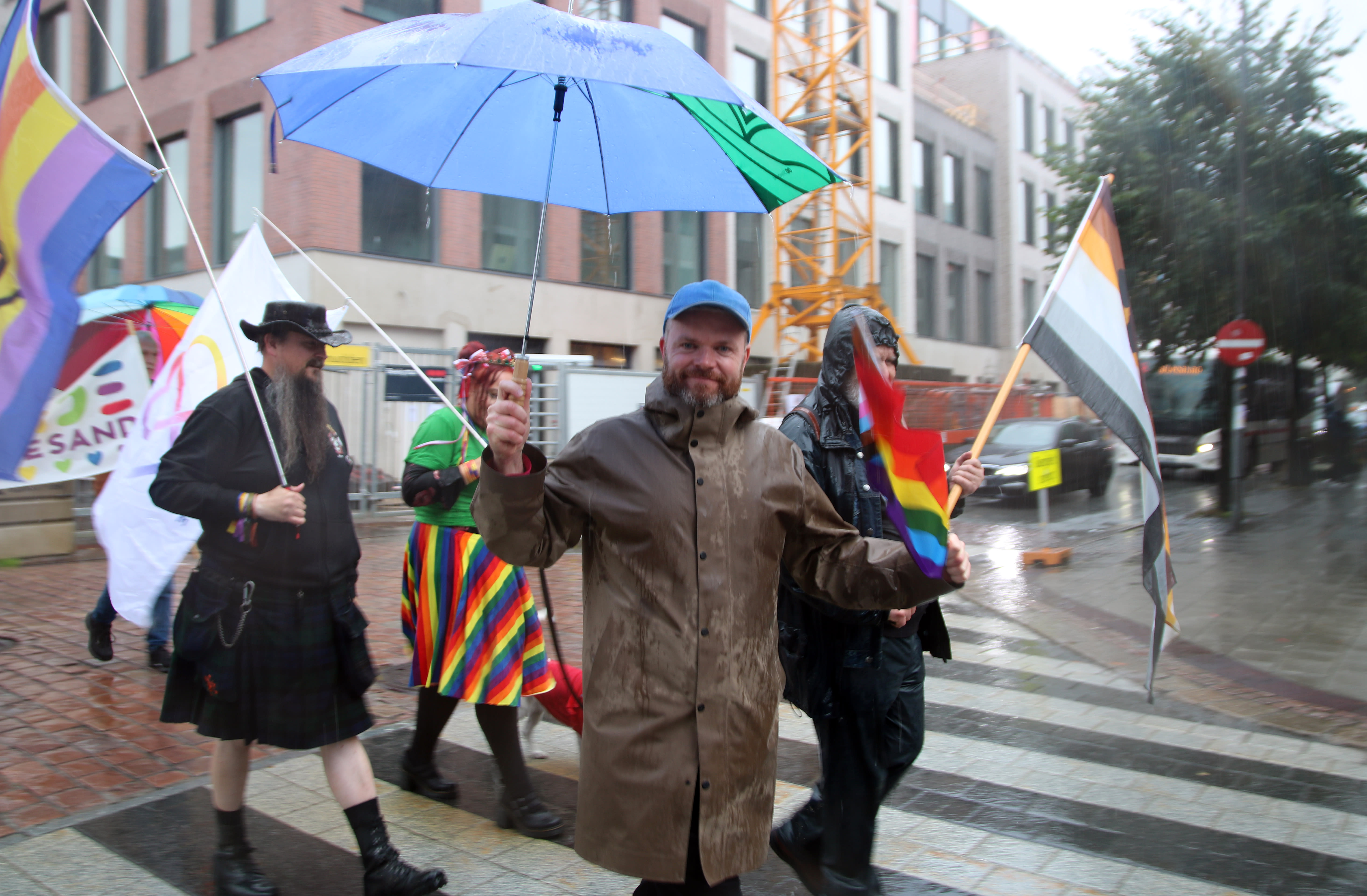 Våt Pride-parade: – Det er et sjokk - fvn.no