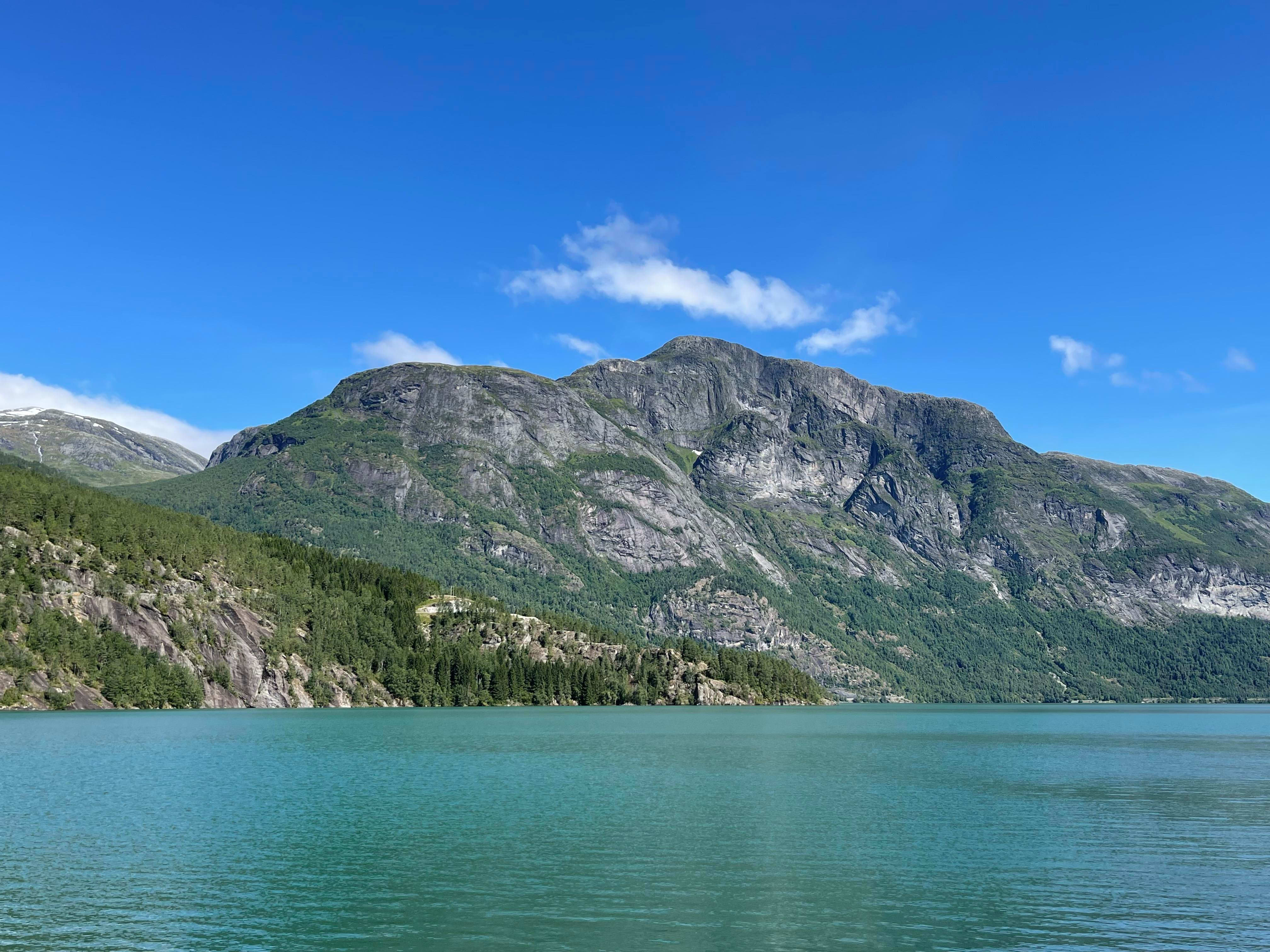 Internasjonalt filmselskap vil filme på dette fjellet - fjordingen.no